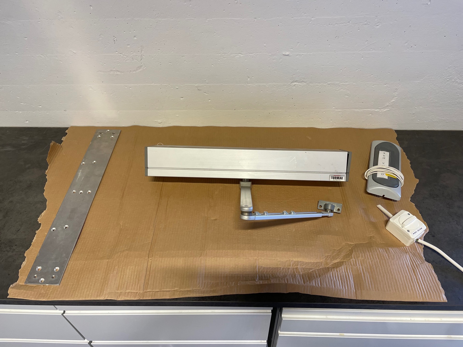 Door automation - Tormax - PS Auction - We value the future - Largest ...