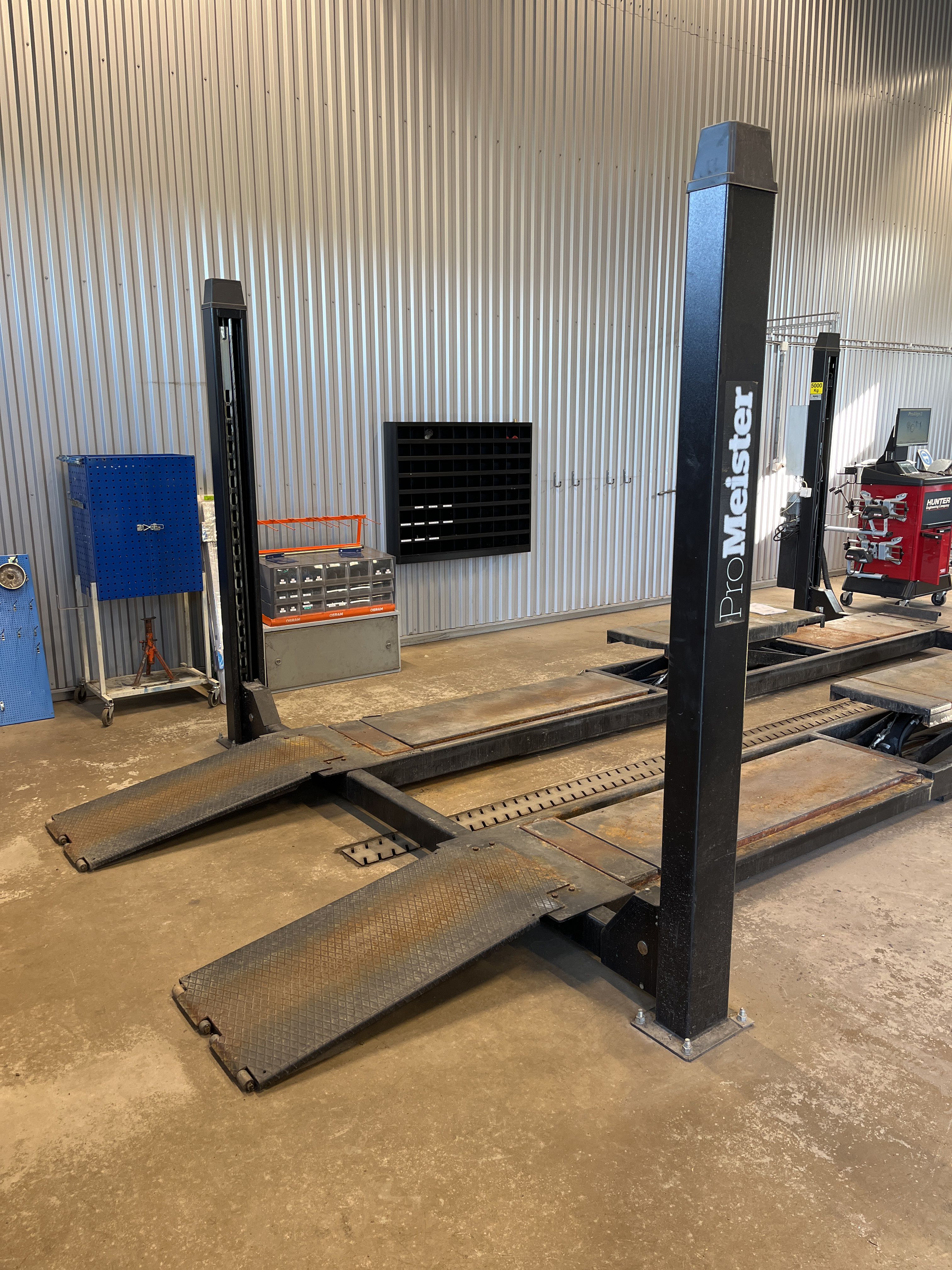 4-pillar Car lift Promeister 450ATLT 5,000kg - PS Auction - We value ...