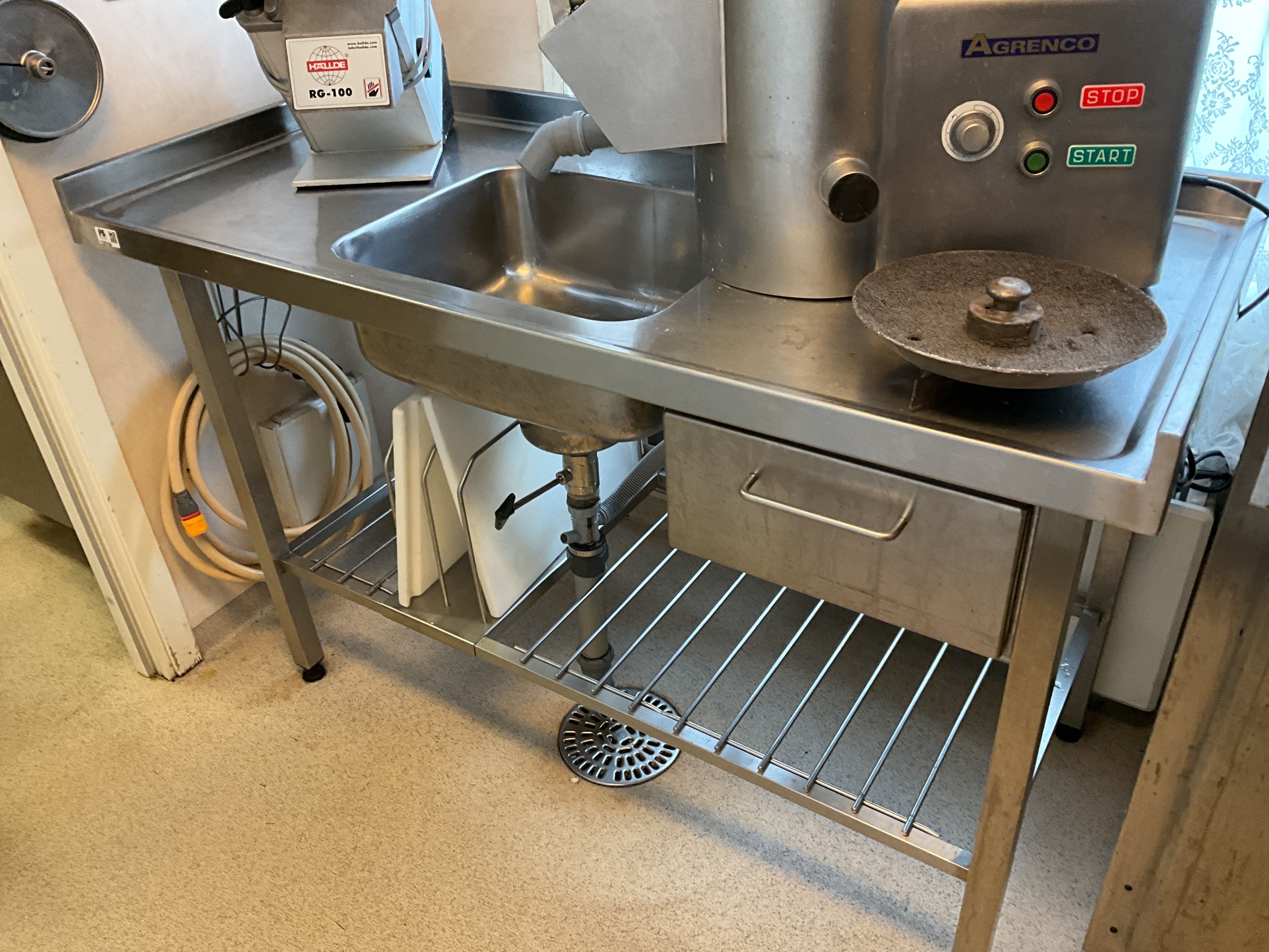 Stainless bench with hob and mixer - PS Auction - We value the future ...