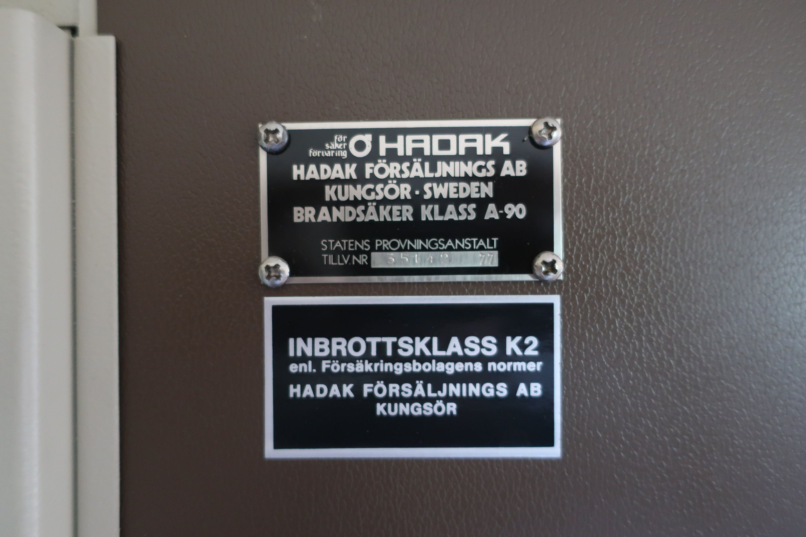 Security cabinet Hadak 634 - PS Auction - We value the future - Largest ...