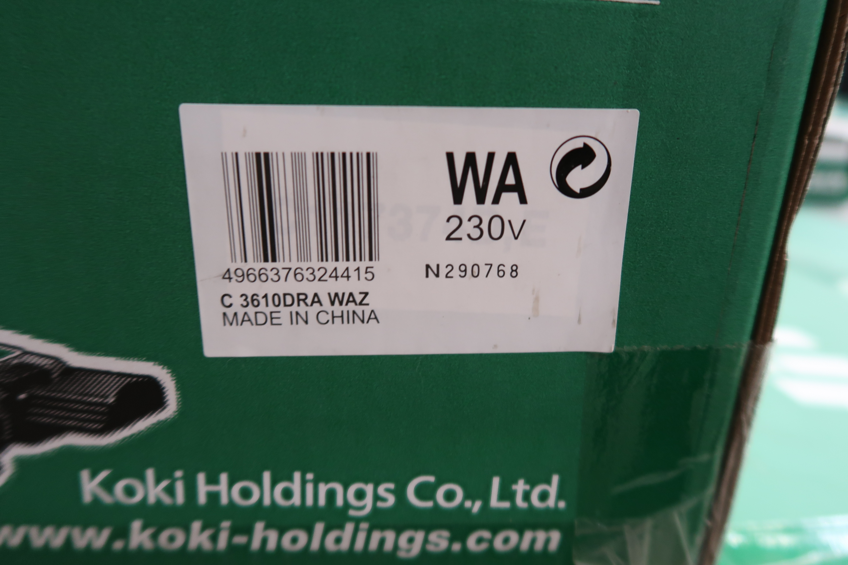 Miter saw HiKOKI C3610DRA with battery and charger - PS Auction - We ...