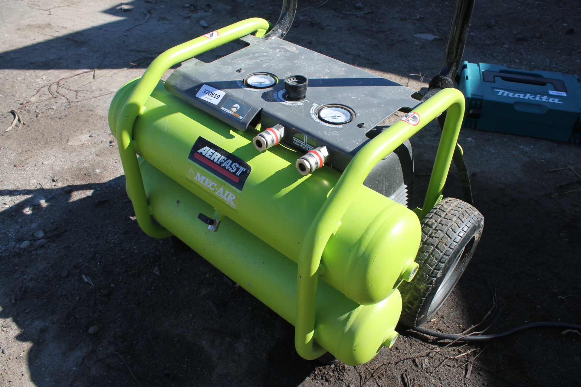 Mecair Aerfast kompressor - Auktioner online - Nätauktioner ...