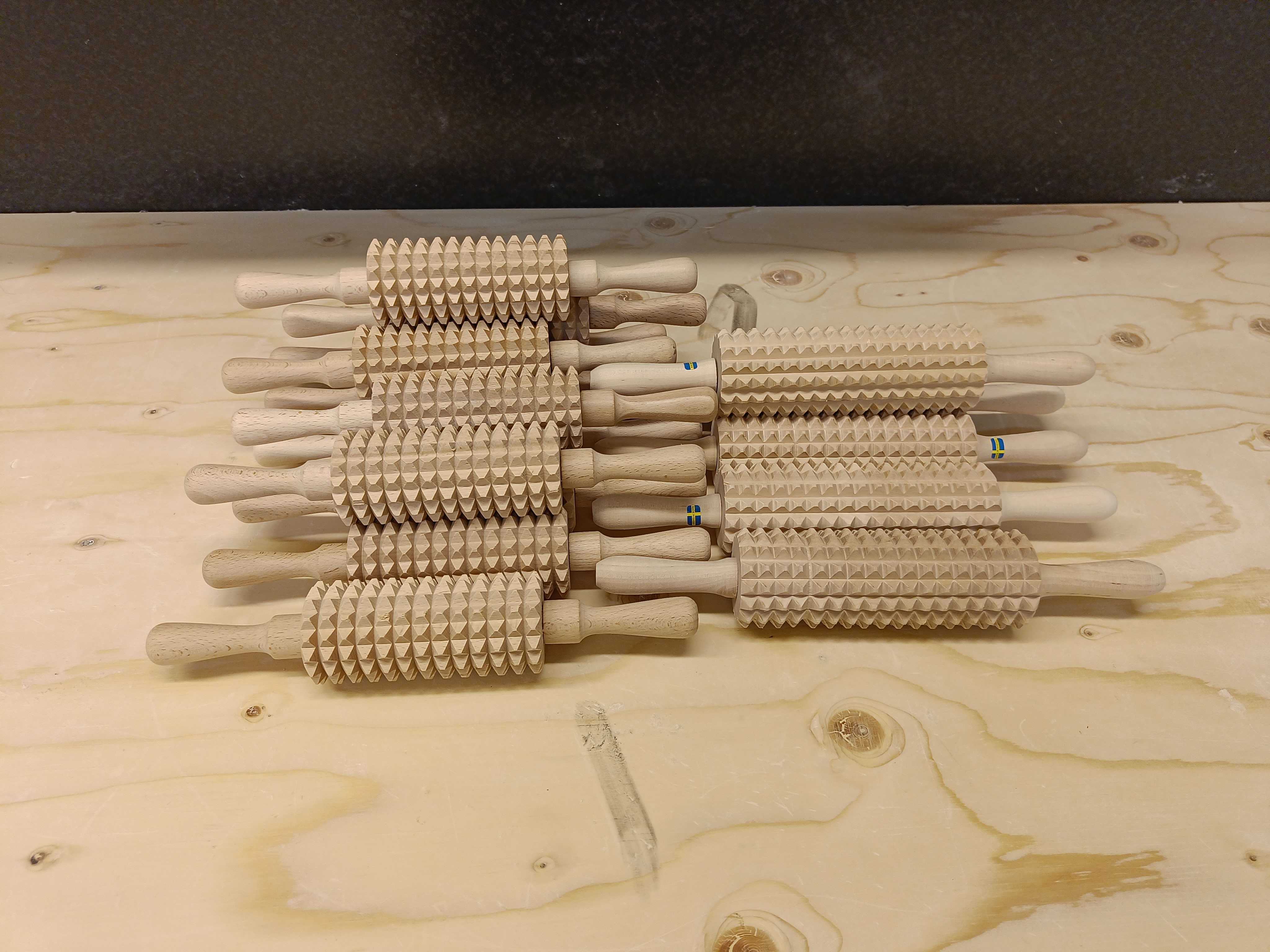 16 pieces Bread rolling pins / Rolling pins - PS Auction - We value the ...