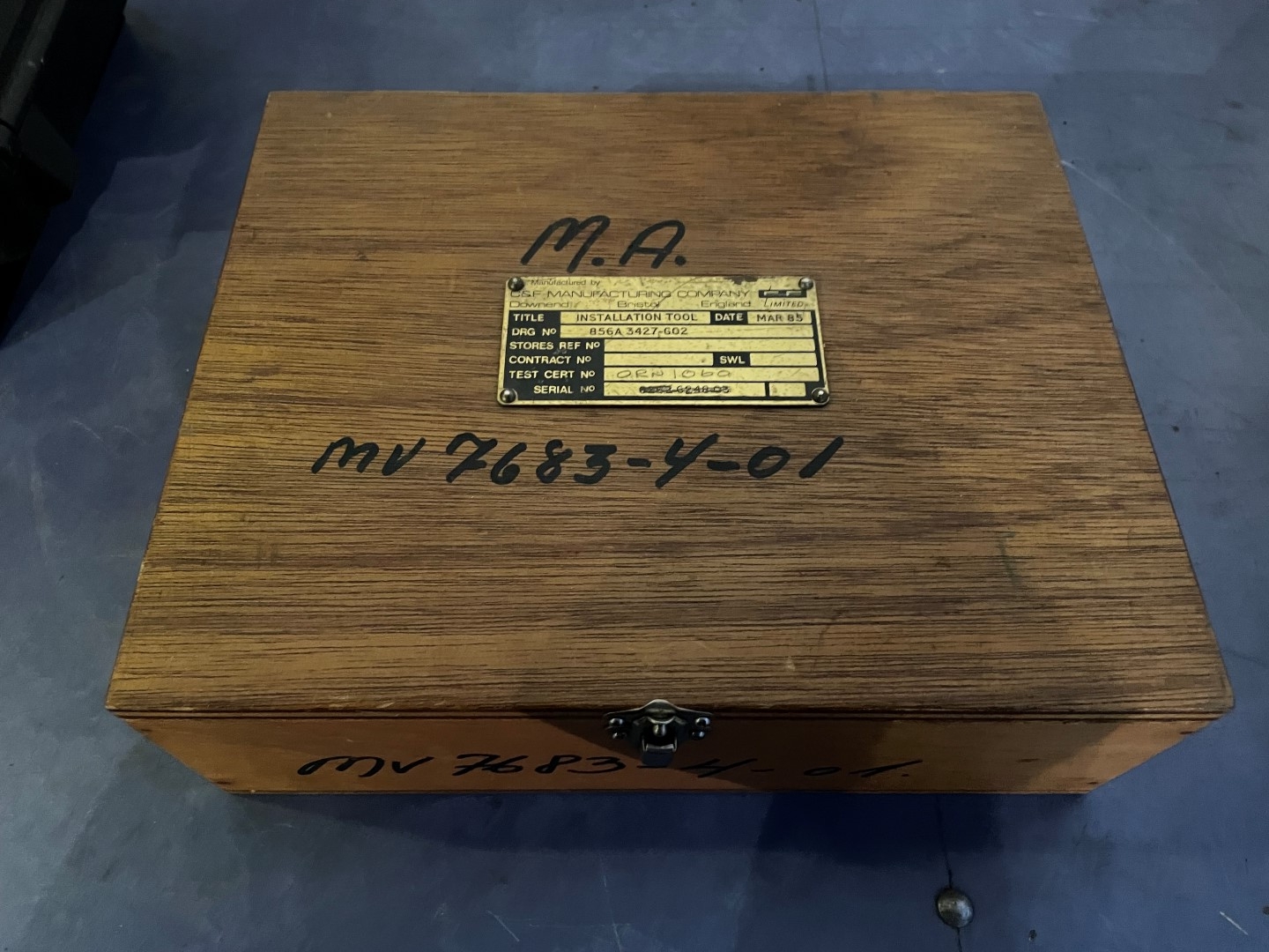 Installation tool 856A-3427-GO - PS Auction - We value the future ...