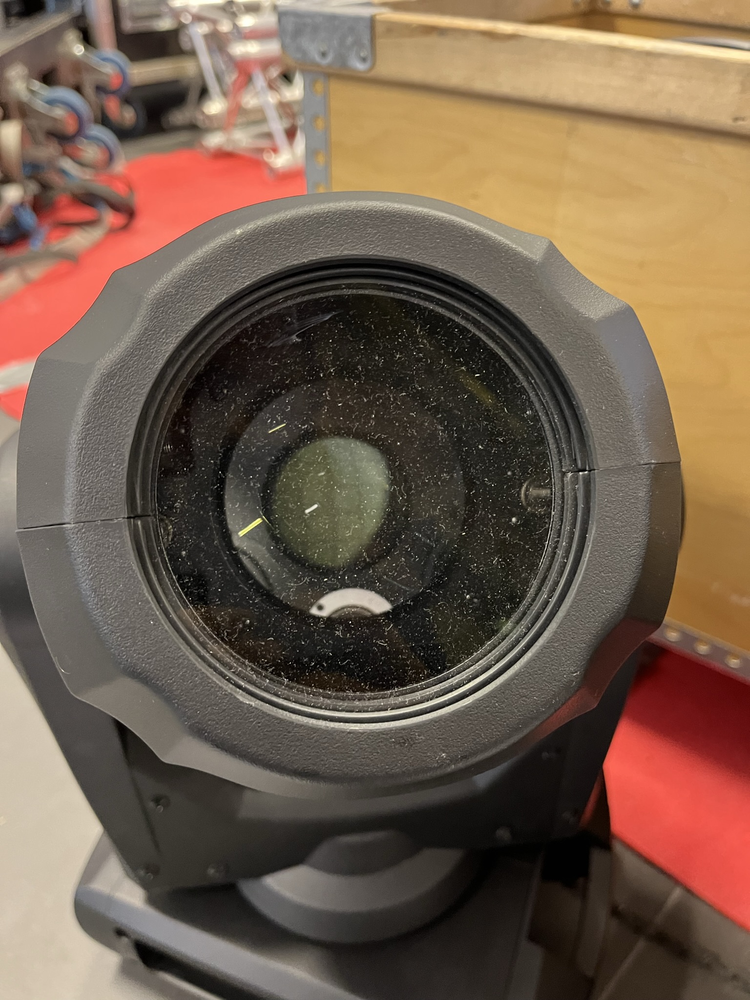8st ADJ Focus Spot Led Three Z - Auktioner online - Nätauktioner ...