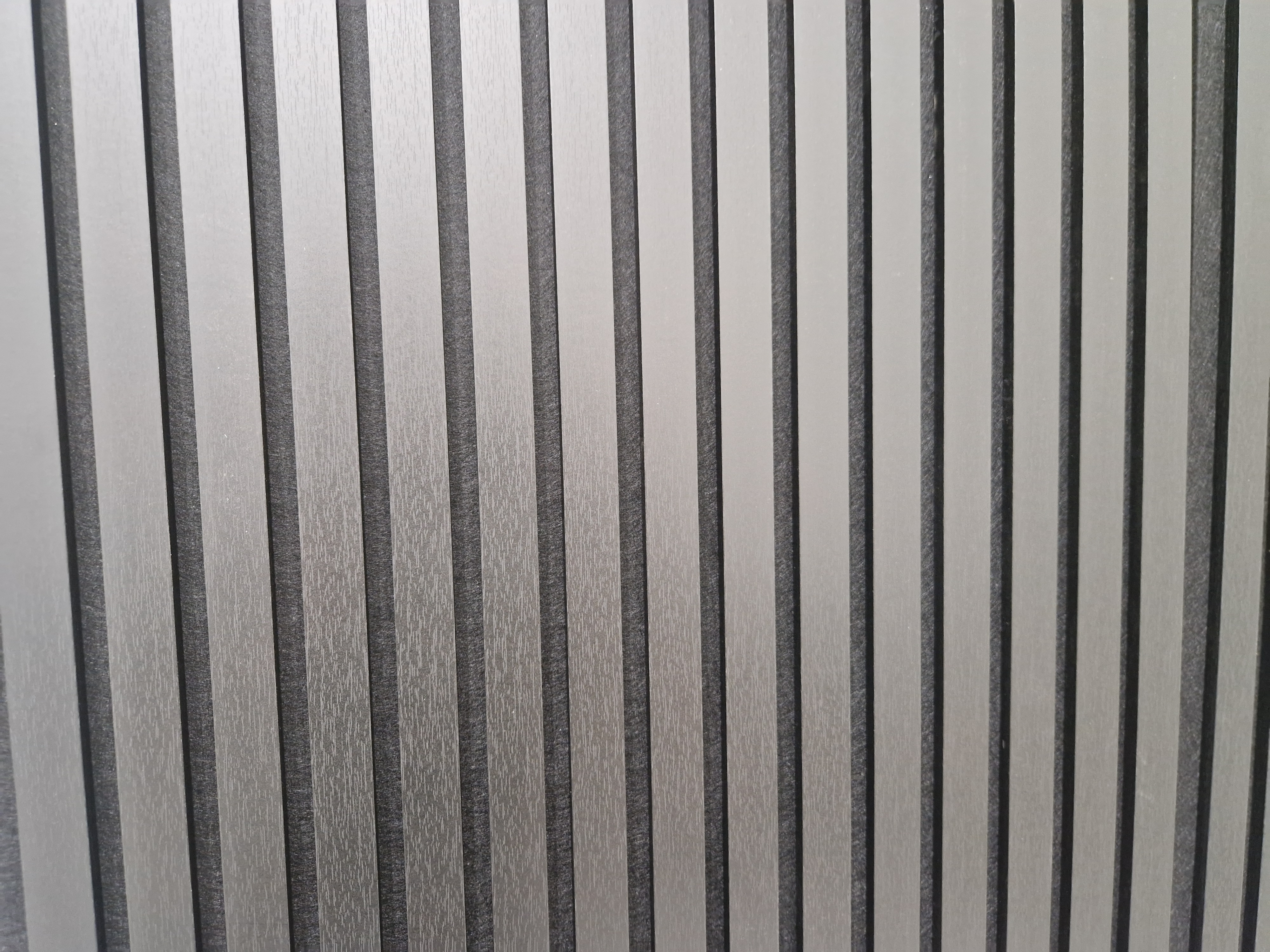 Akustikpaneler 20 paket svart ekfärg - ca 57.2 m2 - Auktioner online ...