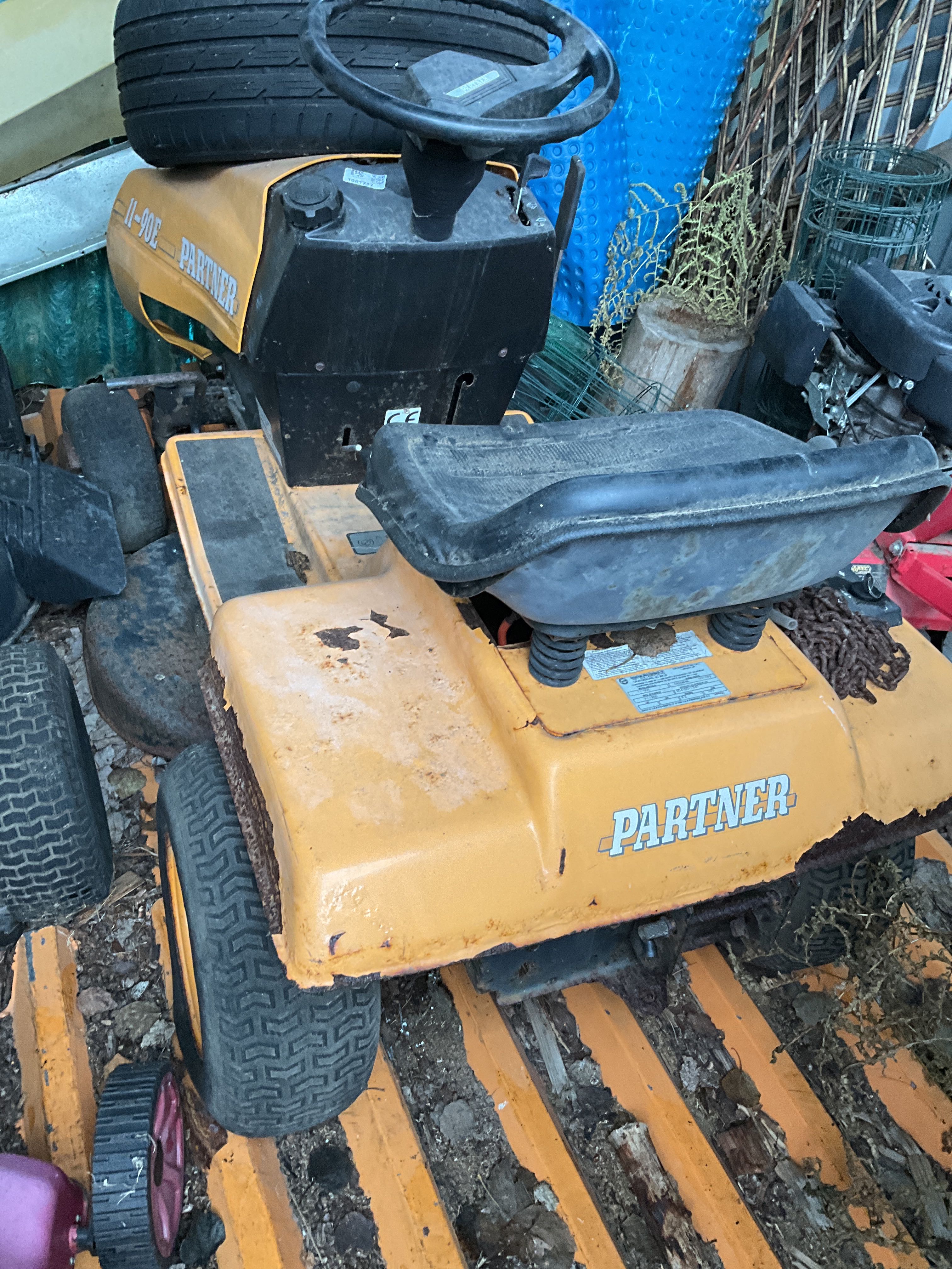 Riding mower Partner 11-90E Turbo Collection - PS Auction - We value ...