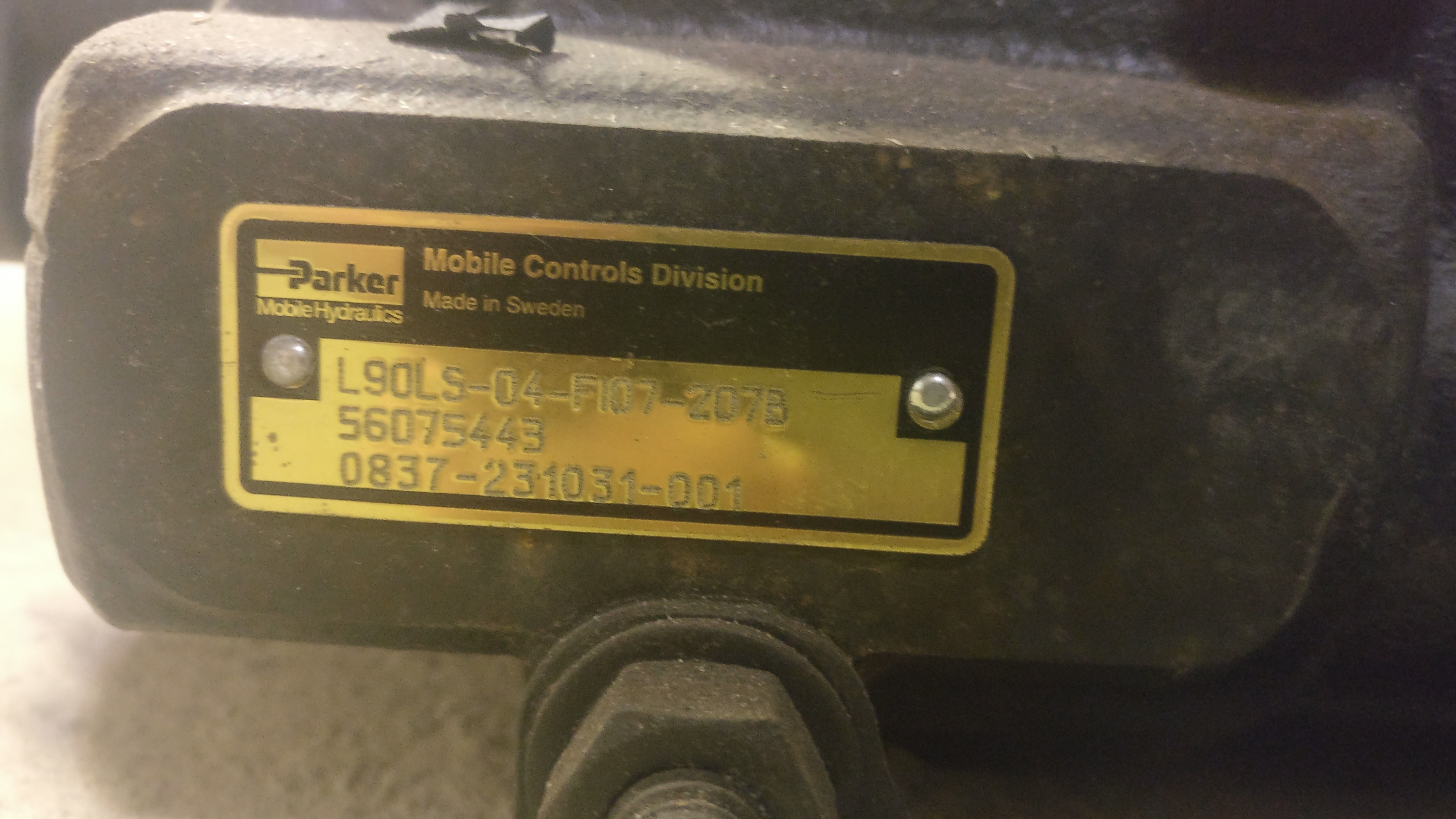 Parker L90LS Valve - 1 pcs - PS Auction - We value the future - Largest ...
