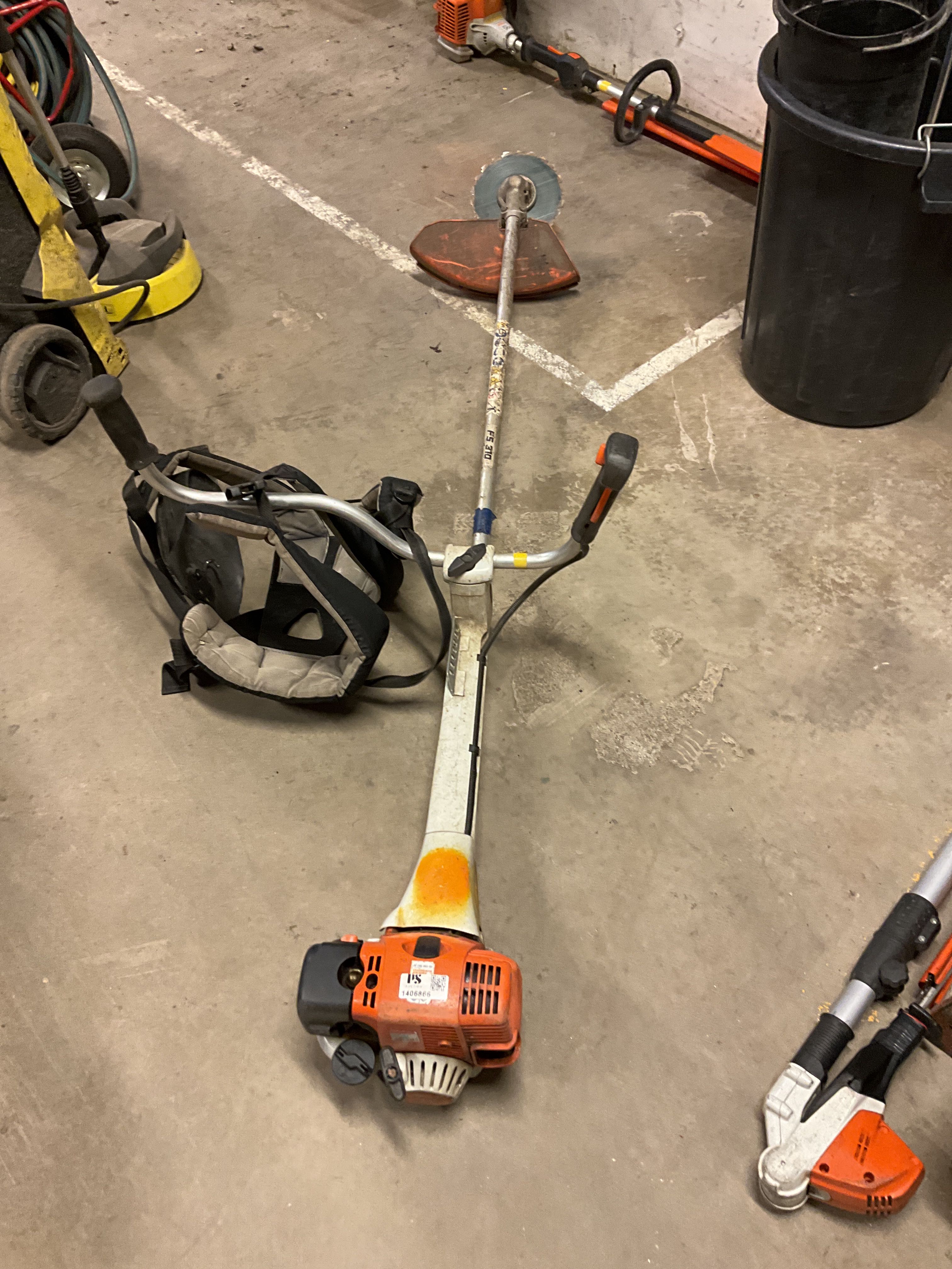 Röjsåg STIHL FS 310 - Auktioner online - Nätauktioner ...