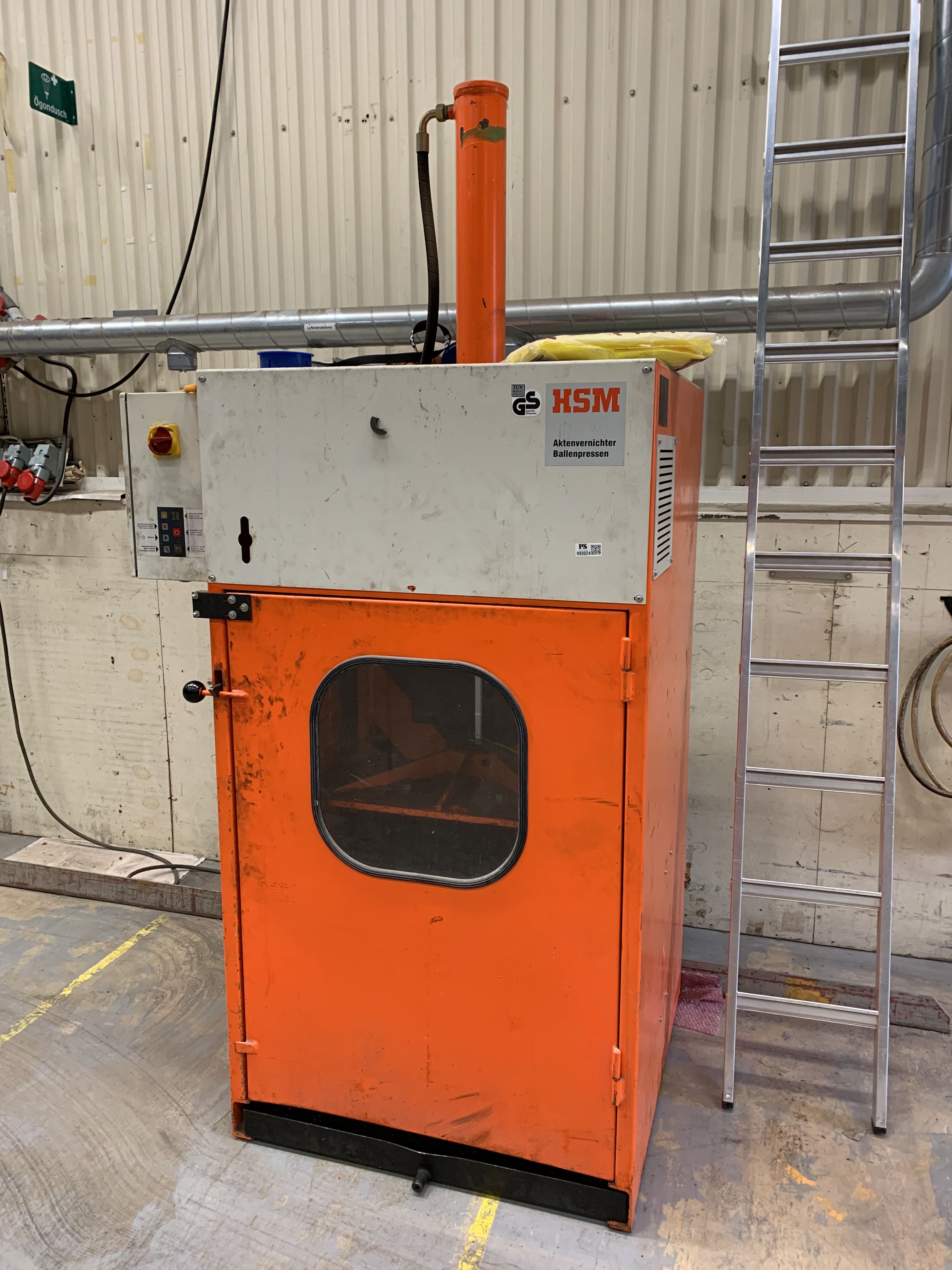 Oljefatpress HSM FP 1500 -1998 - Auktioner online - Nätauktioner & Konkursauktioner | PS Auction