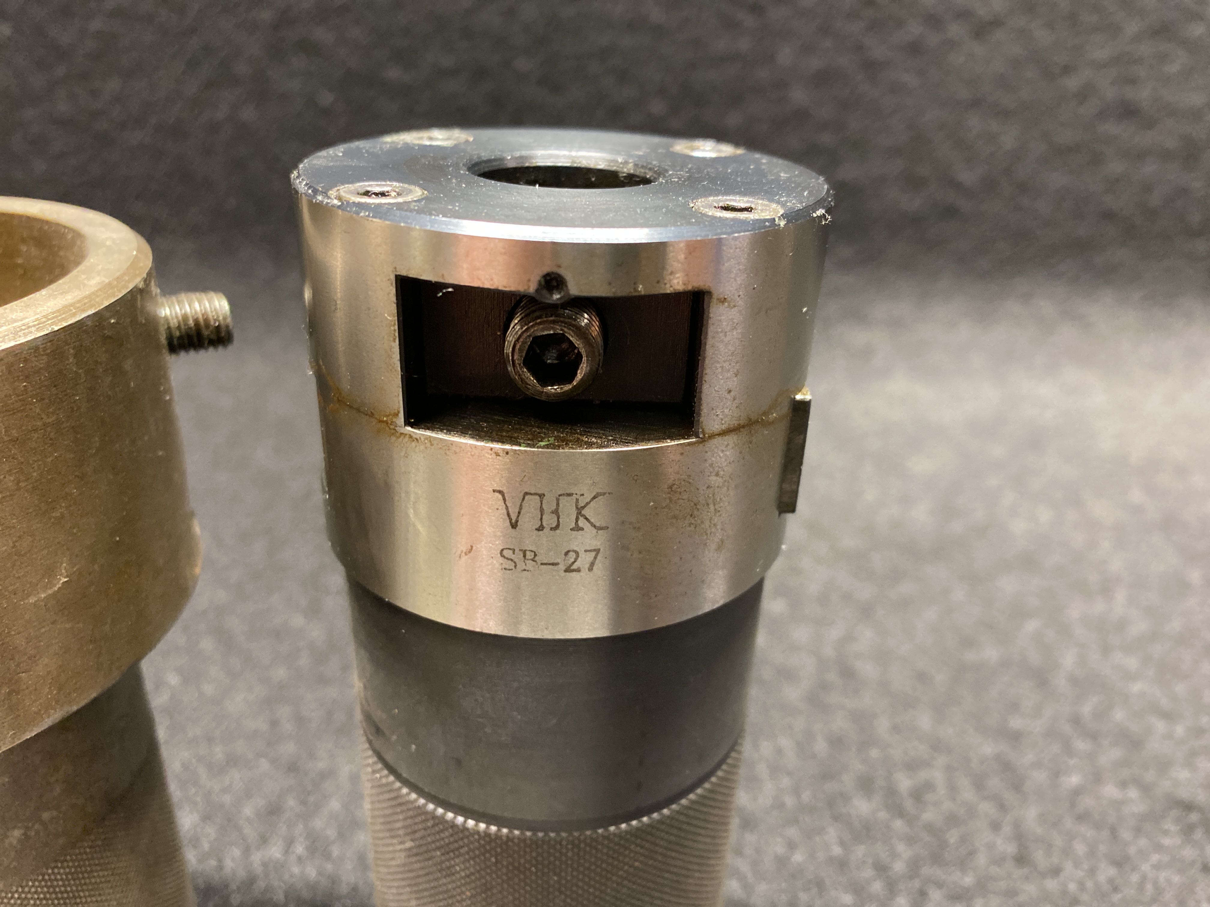 Floating thread chuck VBK - PS Auction - We value the future - Largest ...