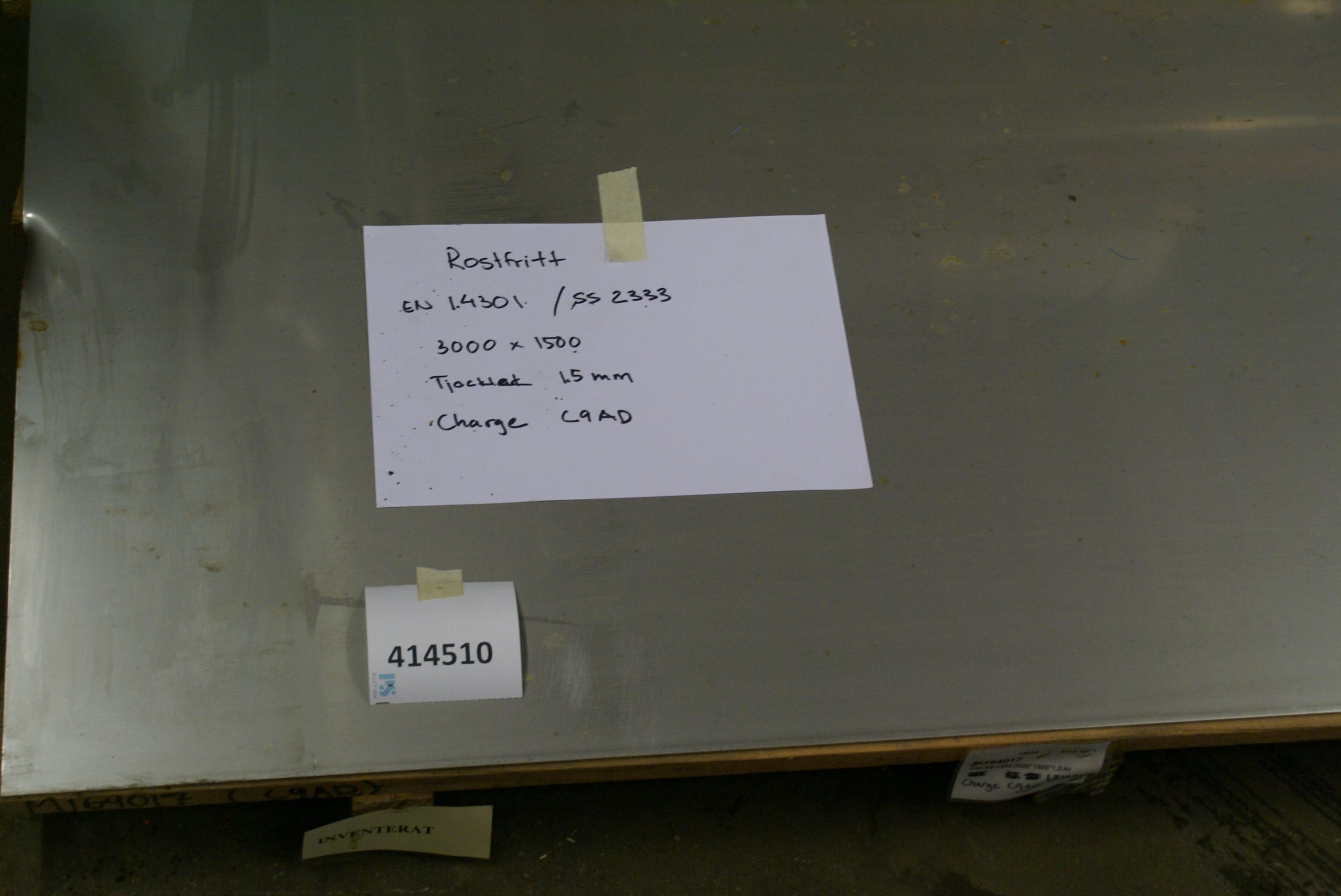Rostfritt material 3000x1500x1,5mm - Auktioner online - Nätauktioner ...