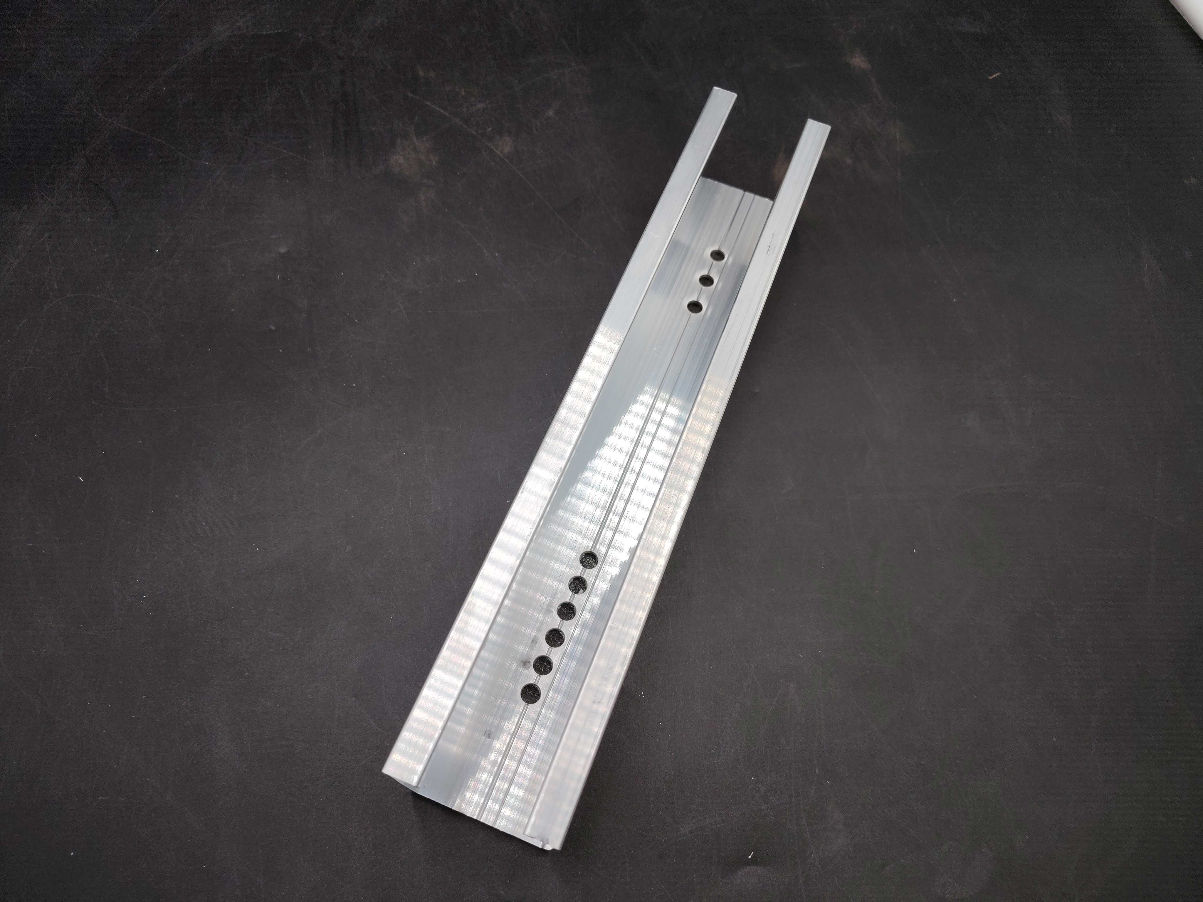 Trapezoid profile 60 pcs – Van der Valk, aluminum 280 mm with EPDM - PS ...