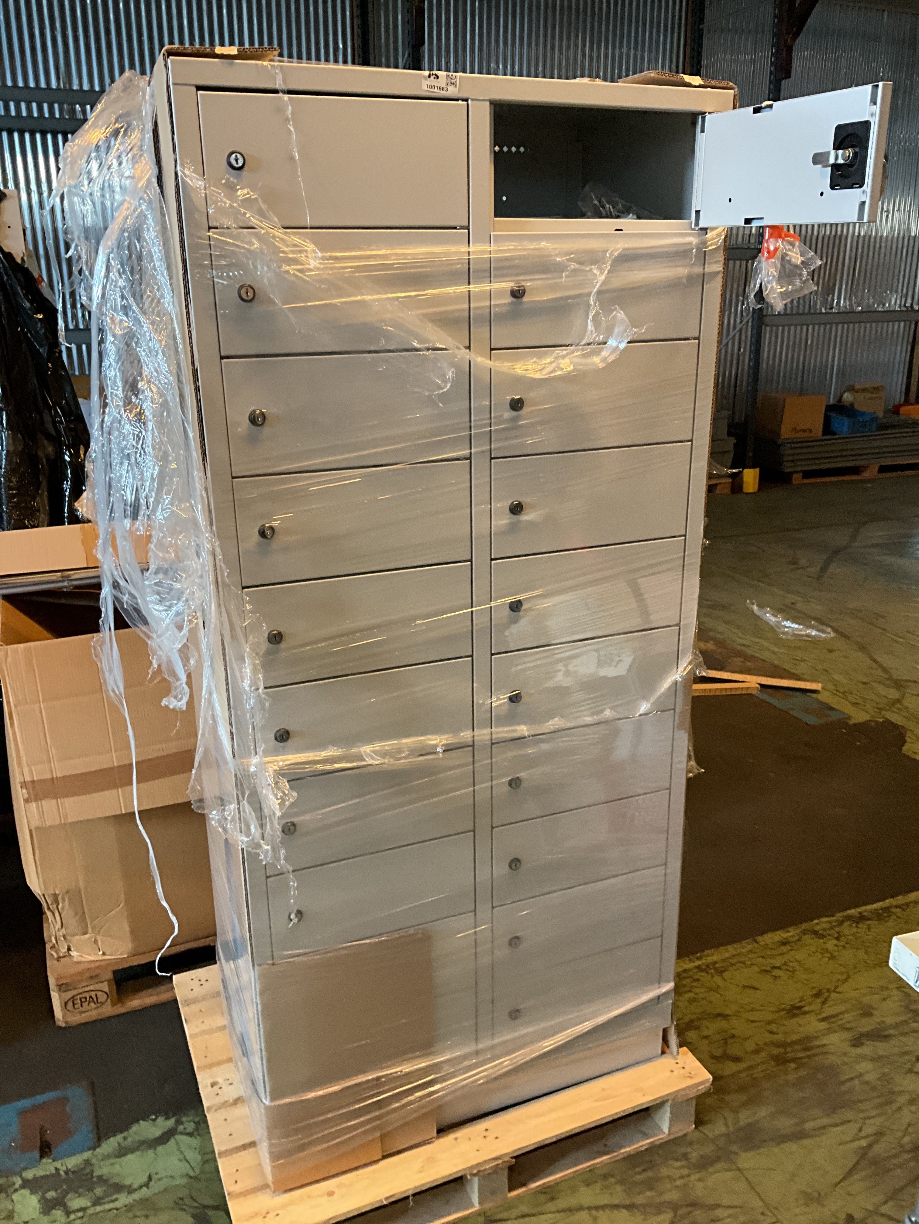 Lockable Storage Cabinets - PS Auction - We value the future - Largest ...