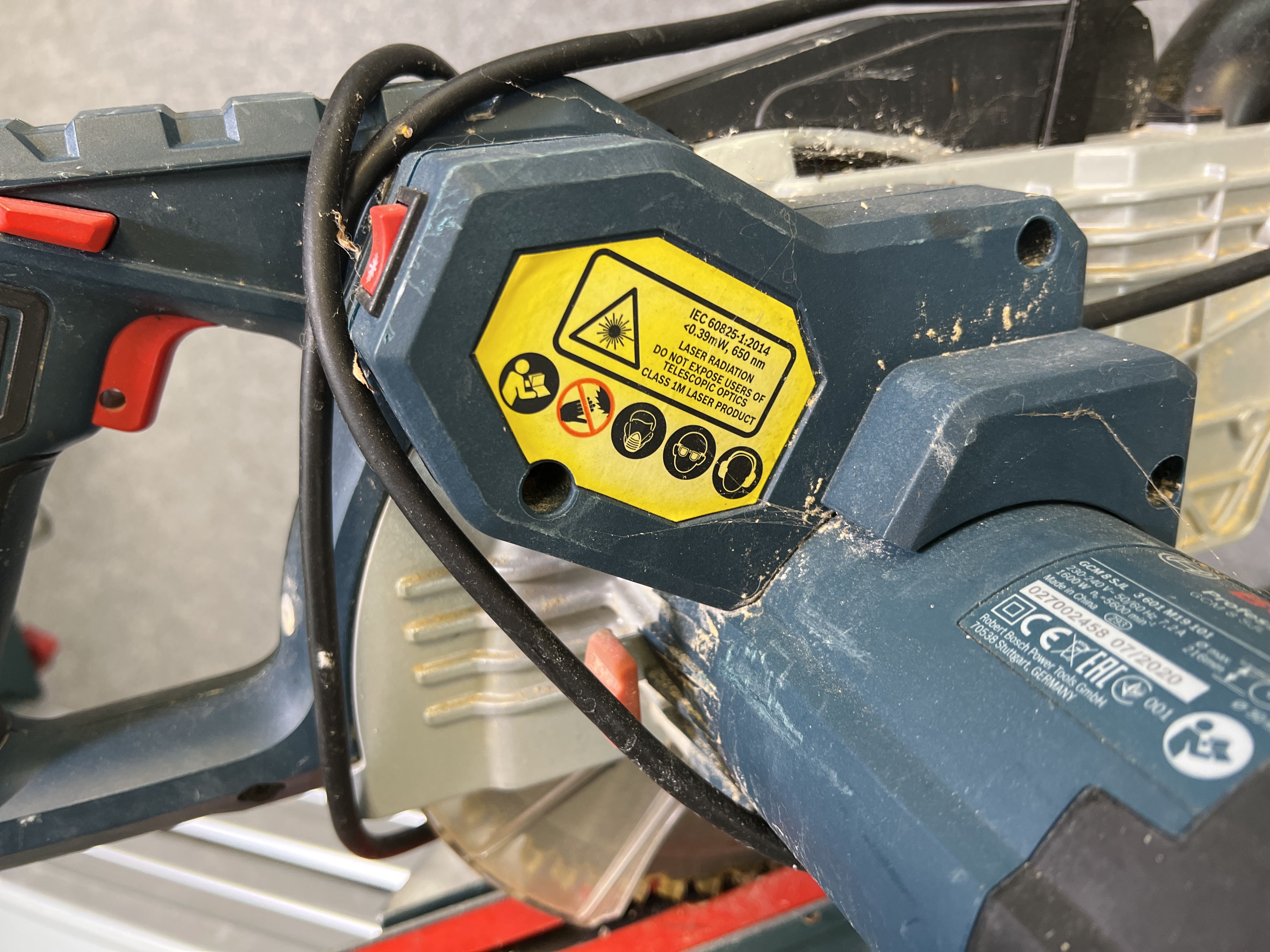 Bosch Kap/Ger saw / Saw table Bosch - PS Auction - We value the future ...