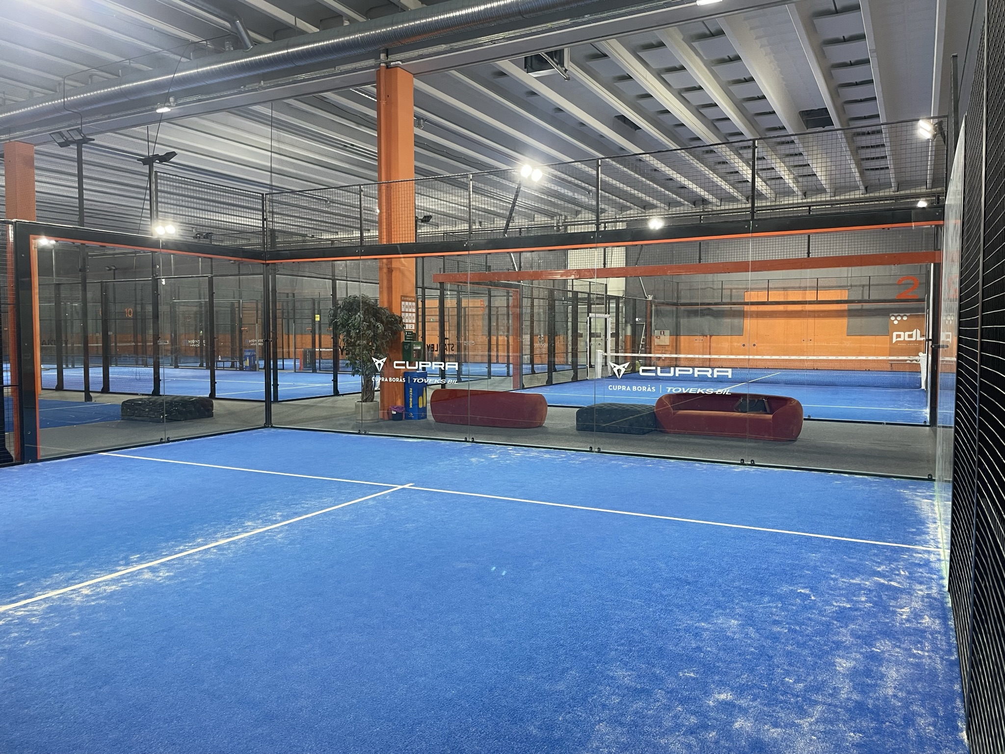 Komplett padelbana (Panorama) - Auktioner online - Nätauktioner ...