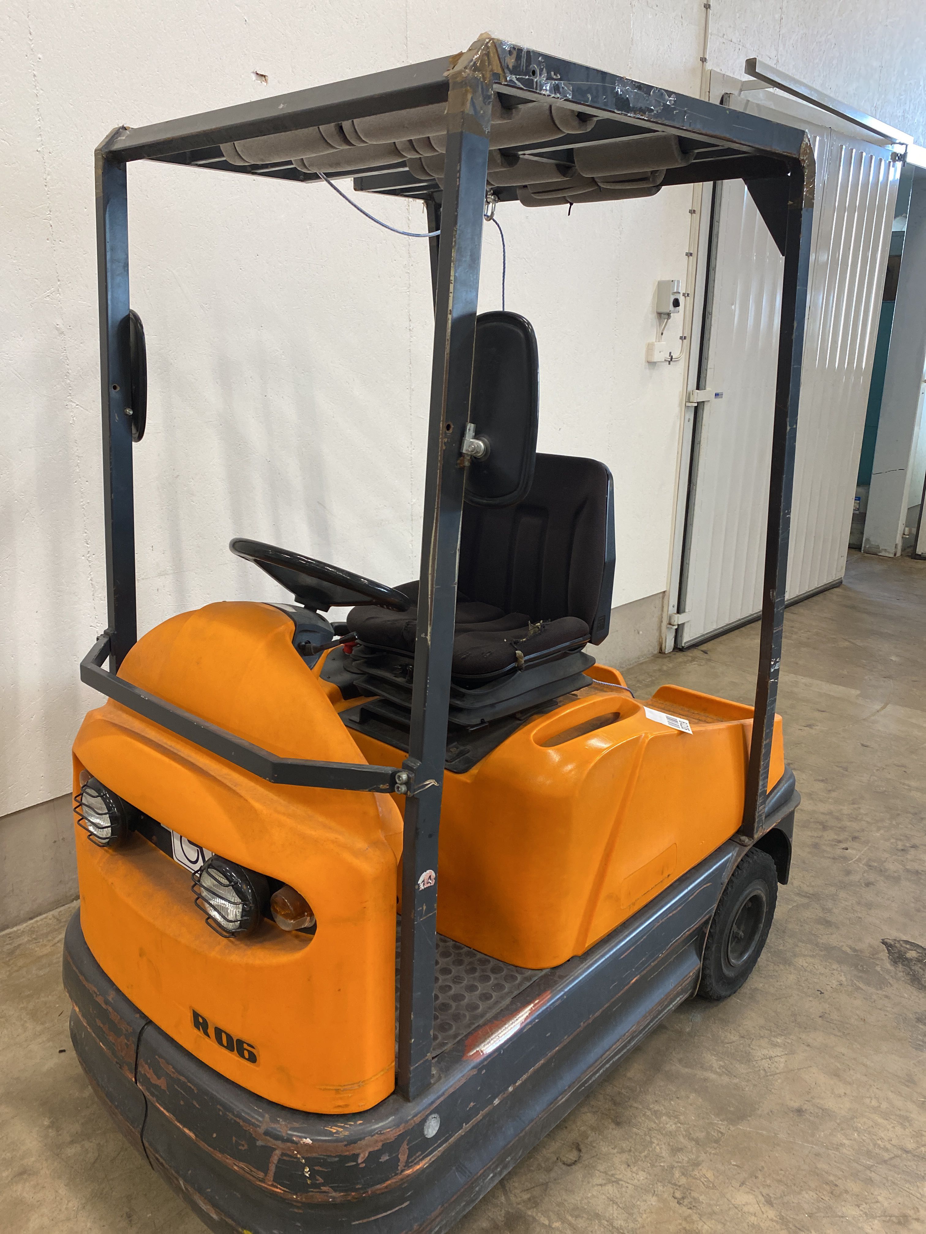 Tow truck Still R06 - PS Auction - We value the future - Largest in net ...