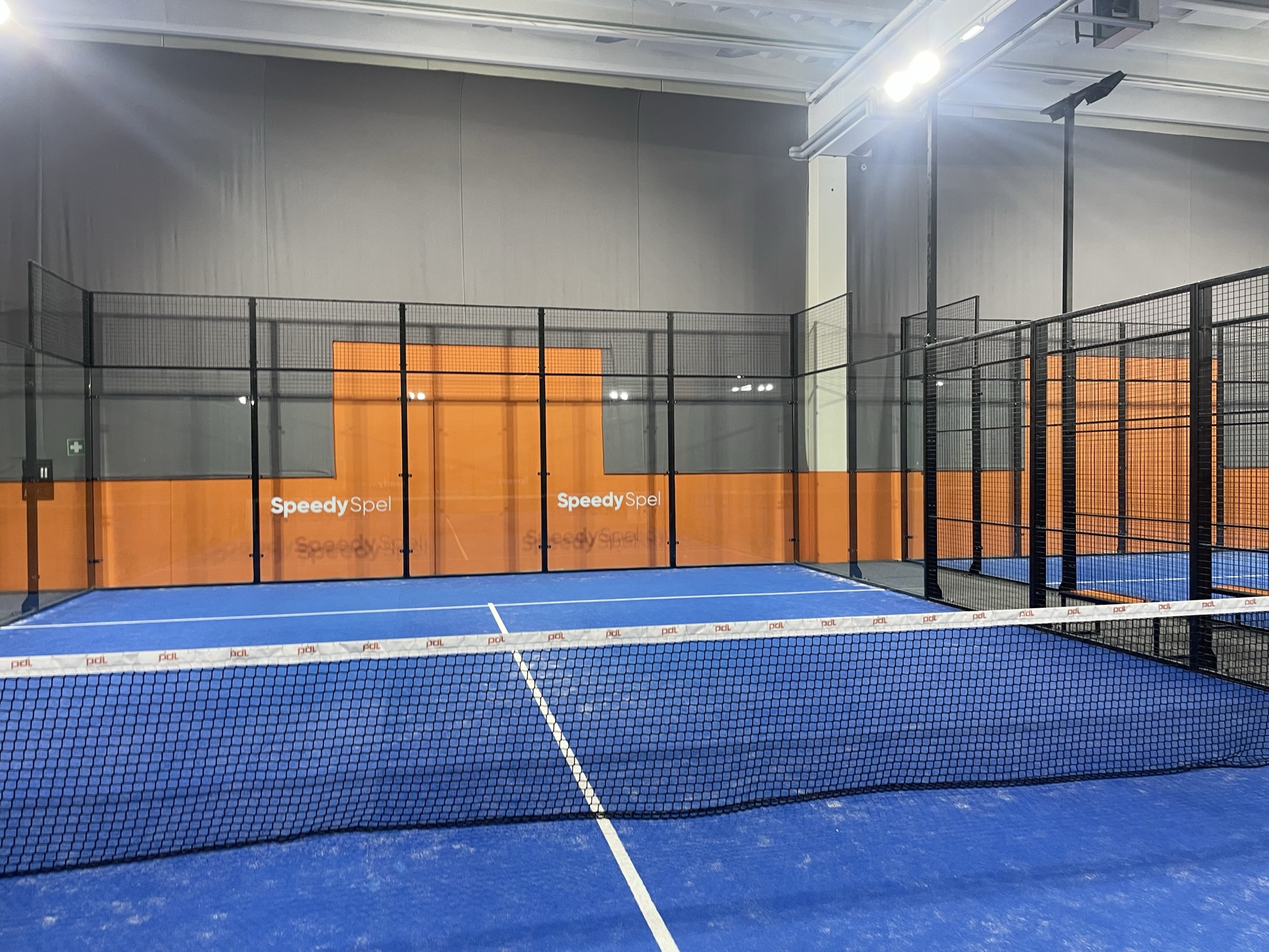 Komplett padelbana (dubbel) från Manza Padel - Auktioner online ...