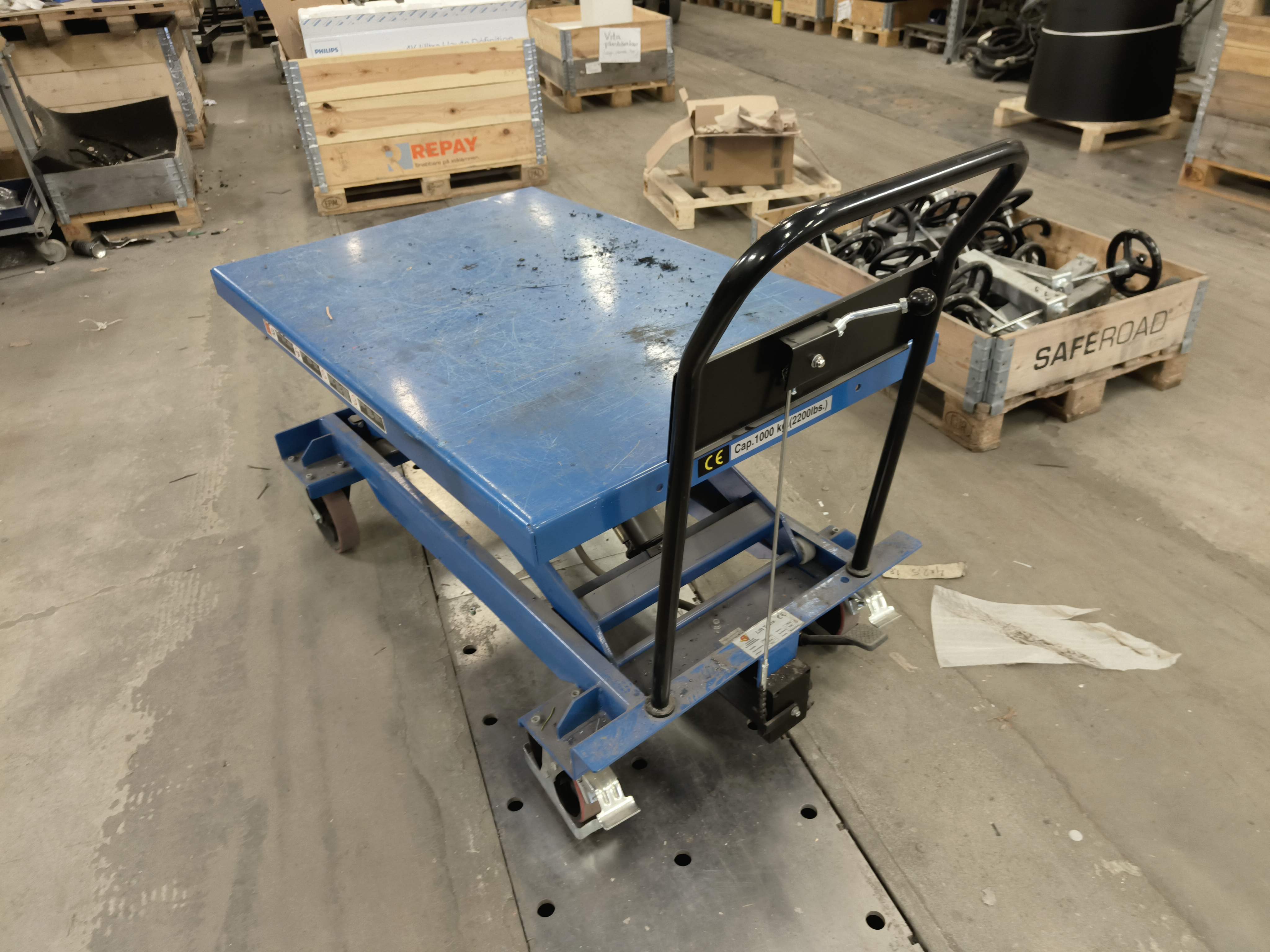 Lyftbord AJ 1000-Kg - Auktioner online - Nätauktioner ...
