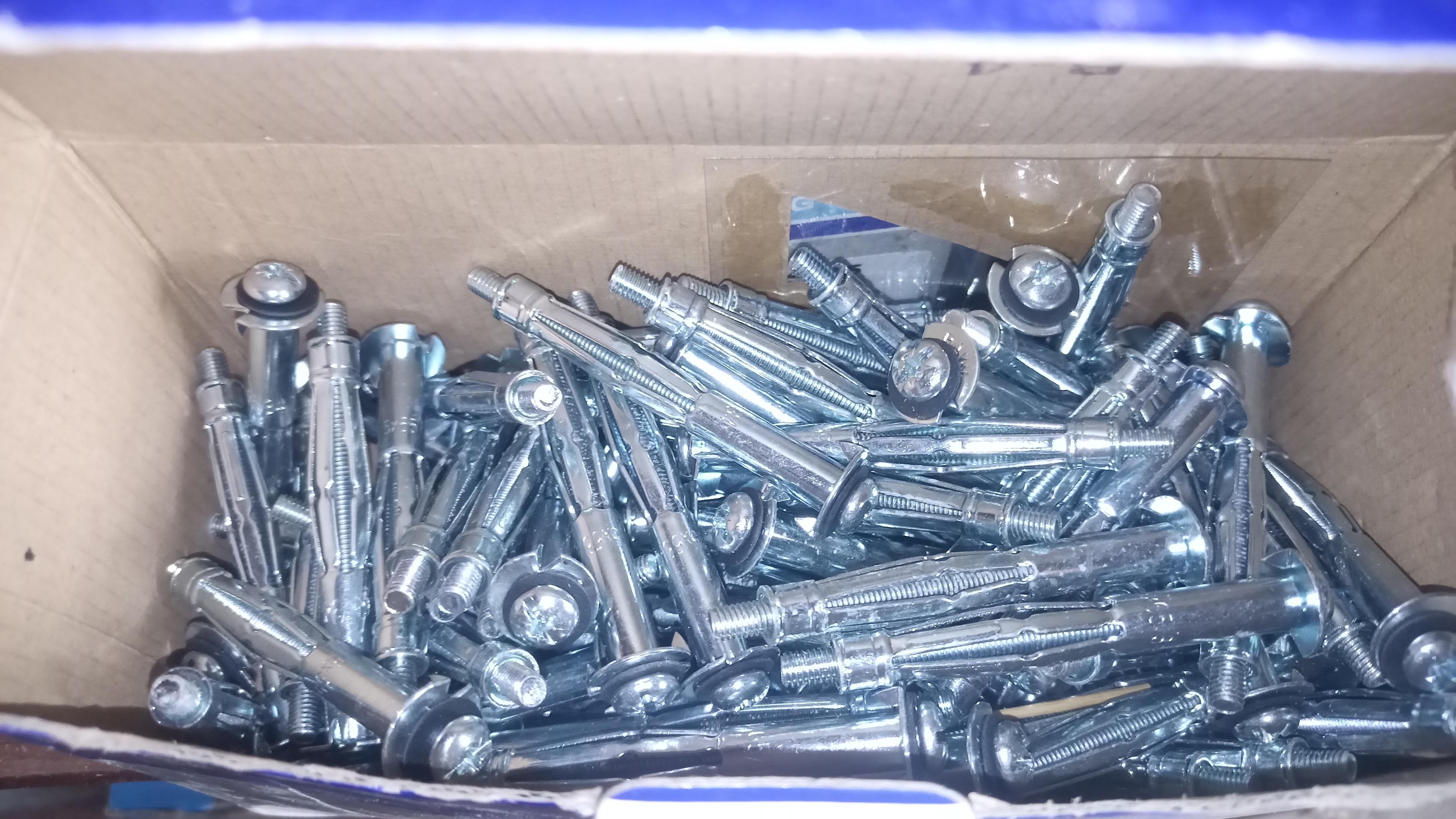 Gipsankare, 6 paket - Auktioner online - Nätauktioner ...