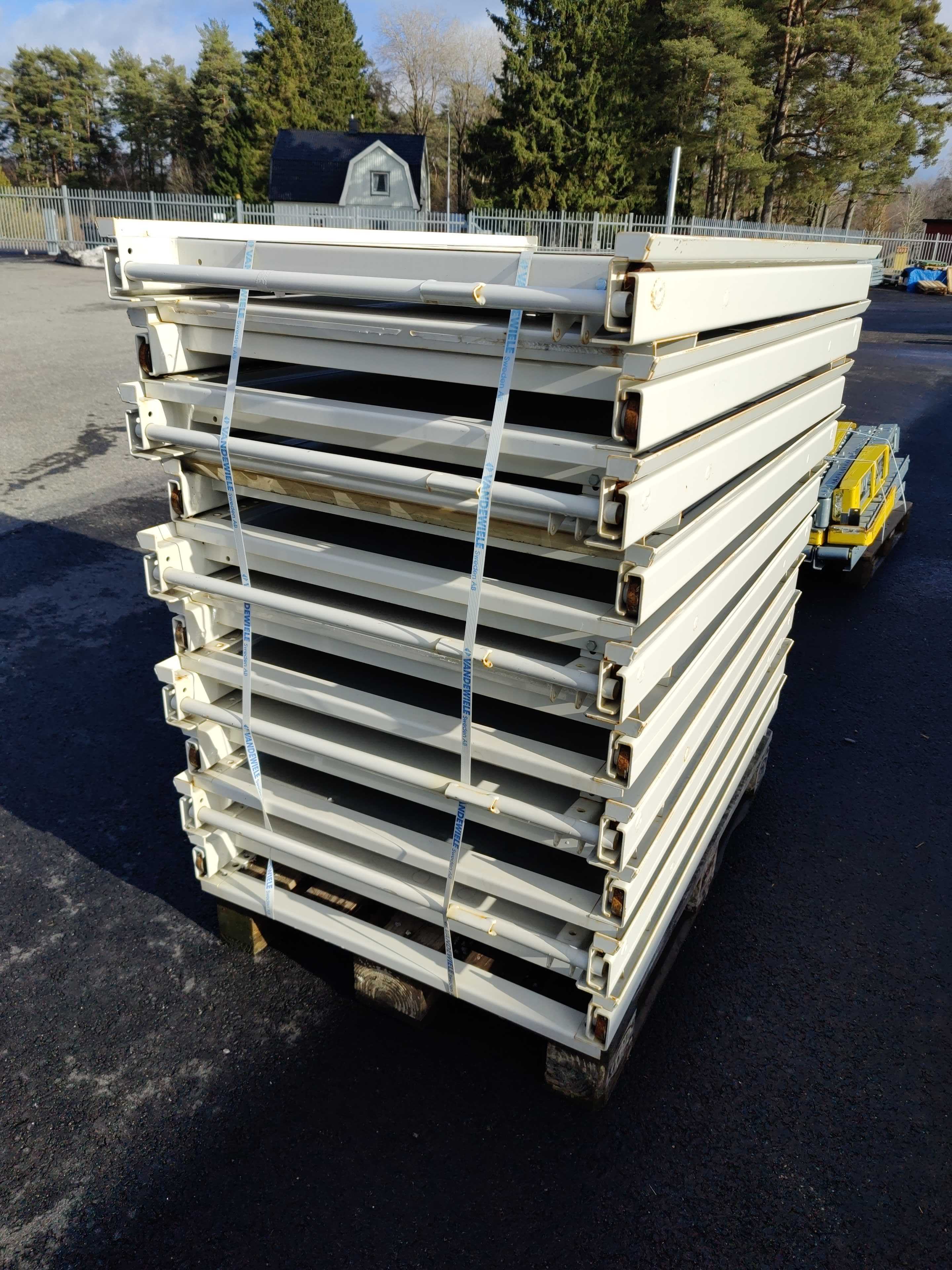 10 pull-out units for full pallets - PS Auction - We value the future ...