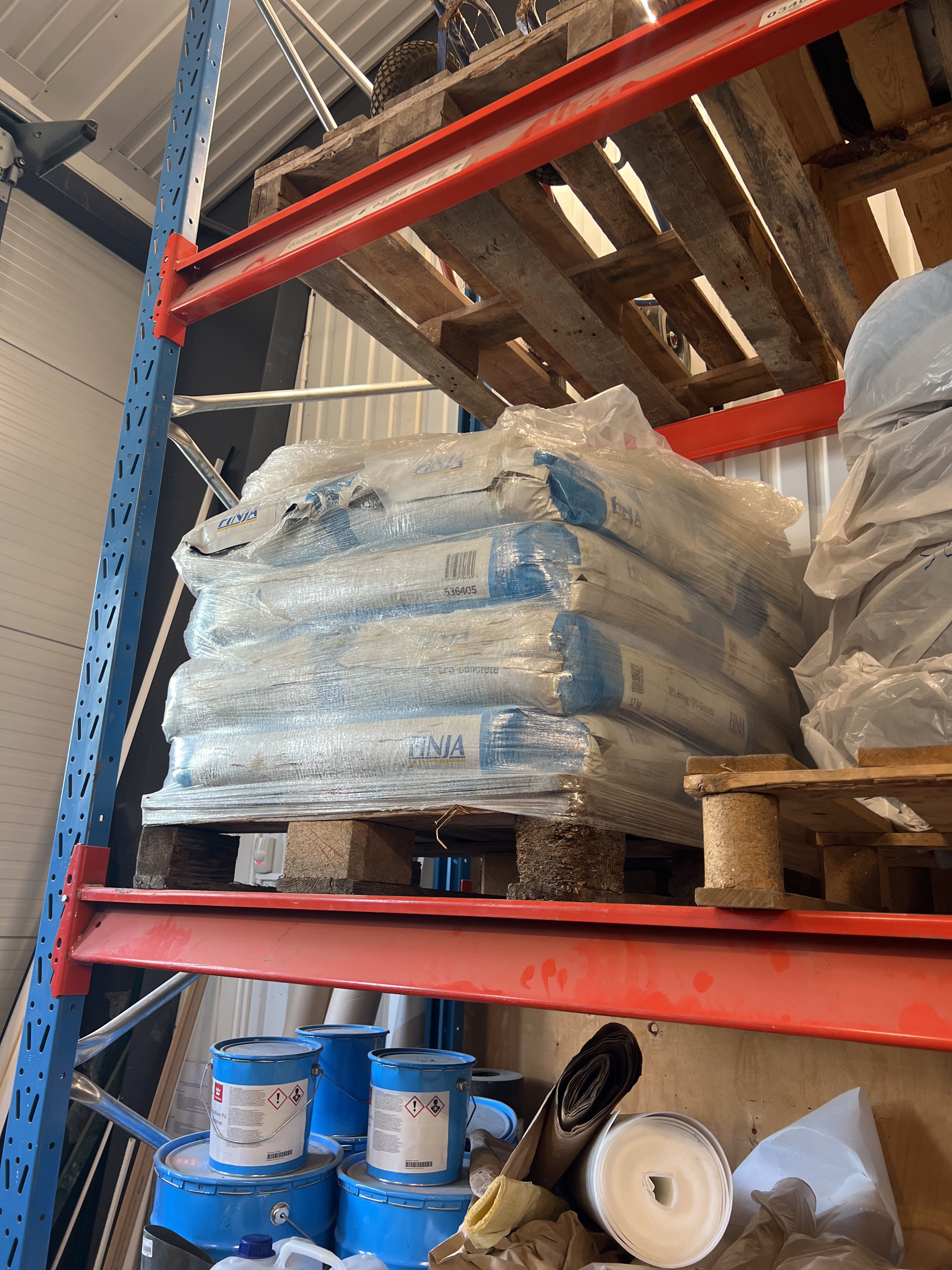 Concrete and plaster about 4 pallets - PS Auction - We value the future ...