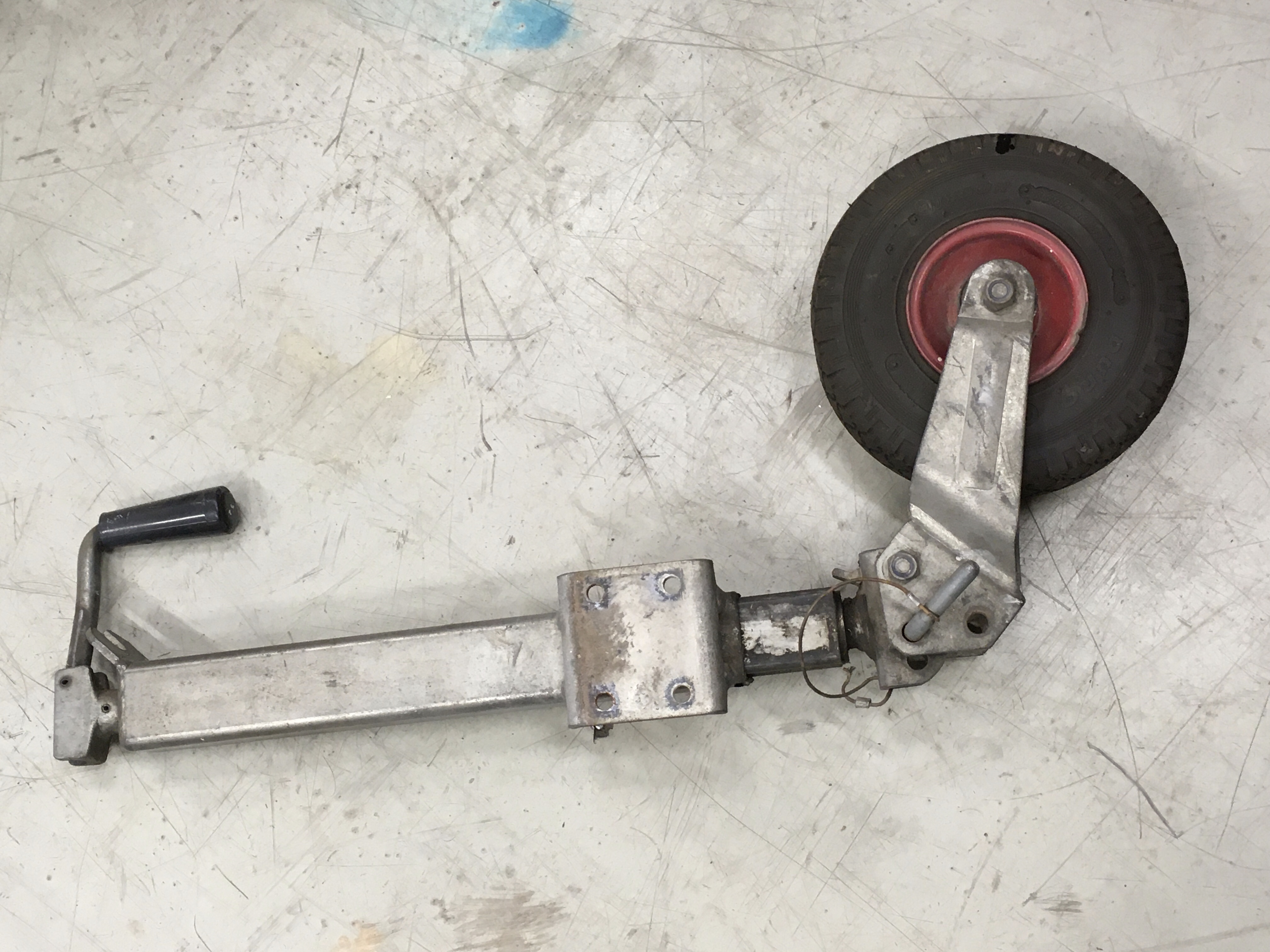 Div shares enl pictures for skylift Omme 1050 EZ from 2006. - PS ...