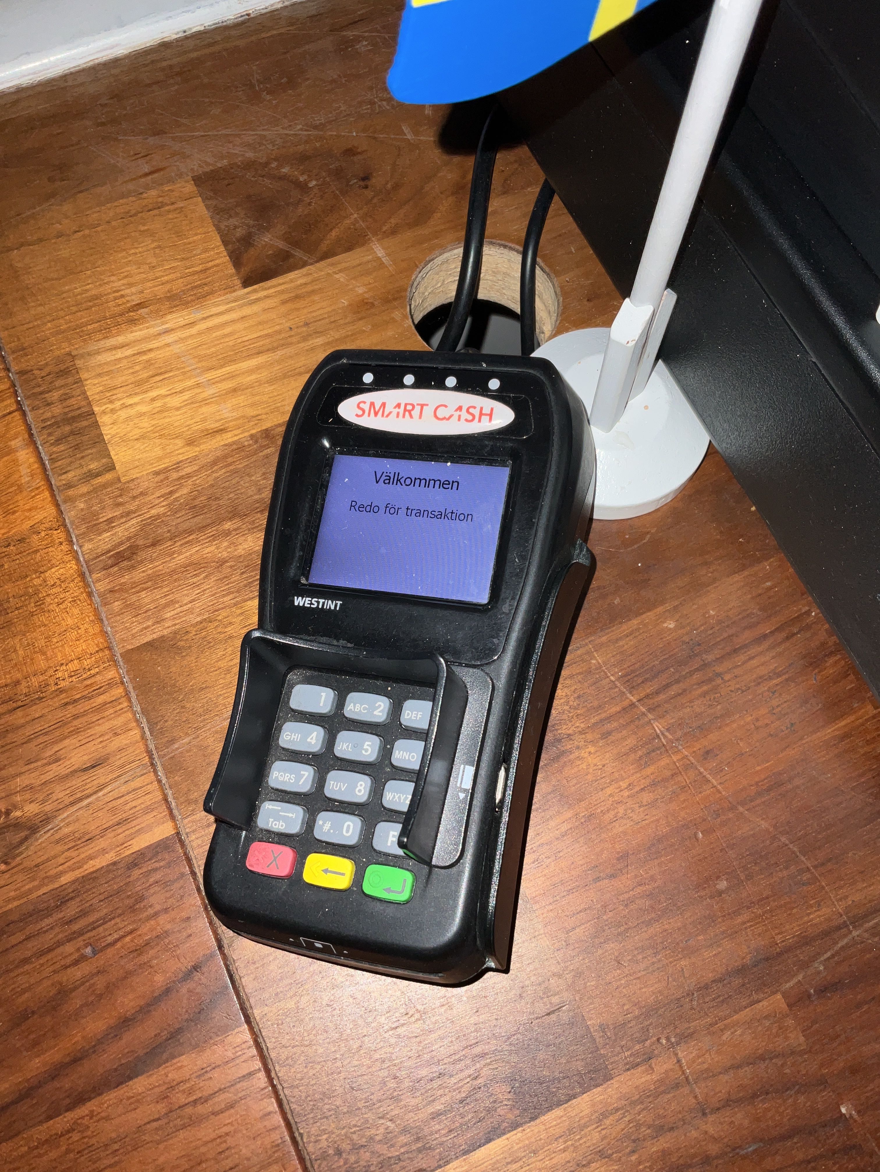 Kassaregister Sam 4S med kortterminal - Auktioner online - Nätauktioner ...