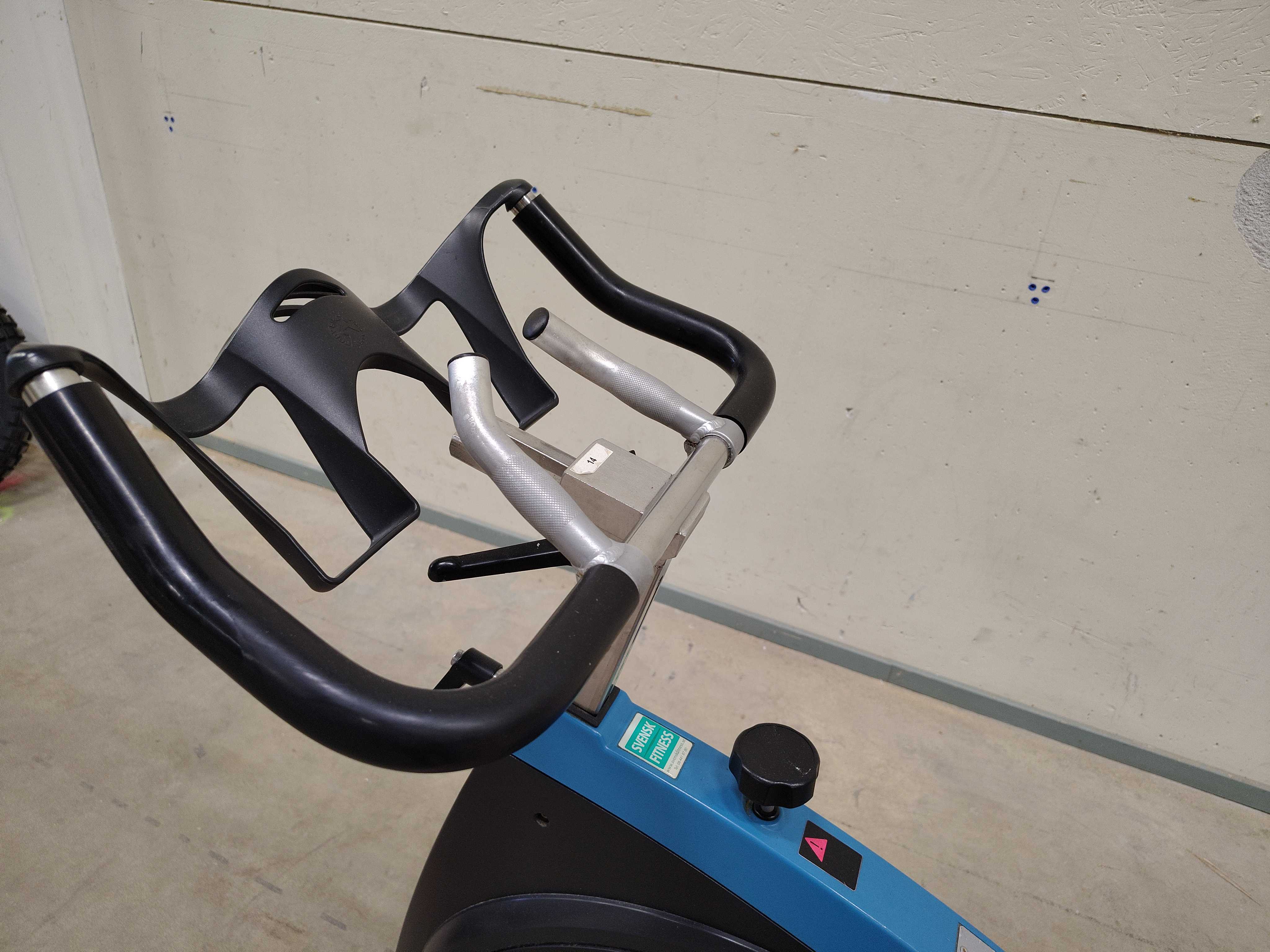 Spinningcykel - Body Bike Supreme, blå/svart, remdrift, justerbart ...