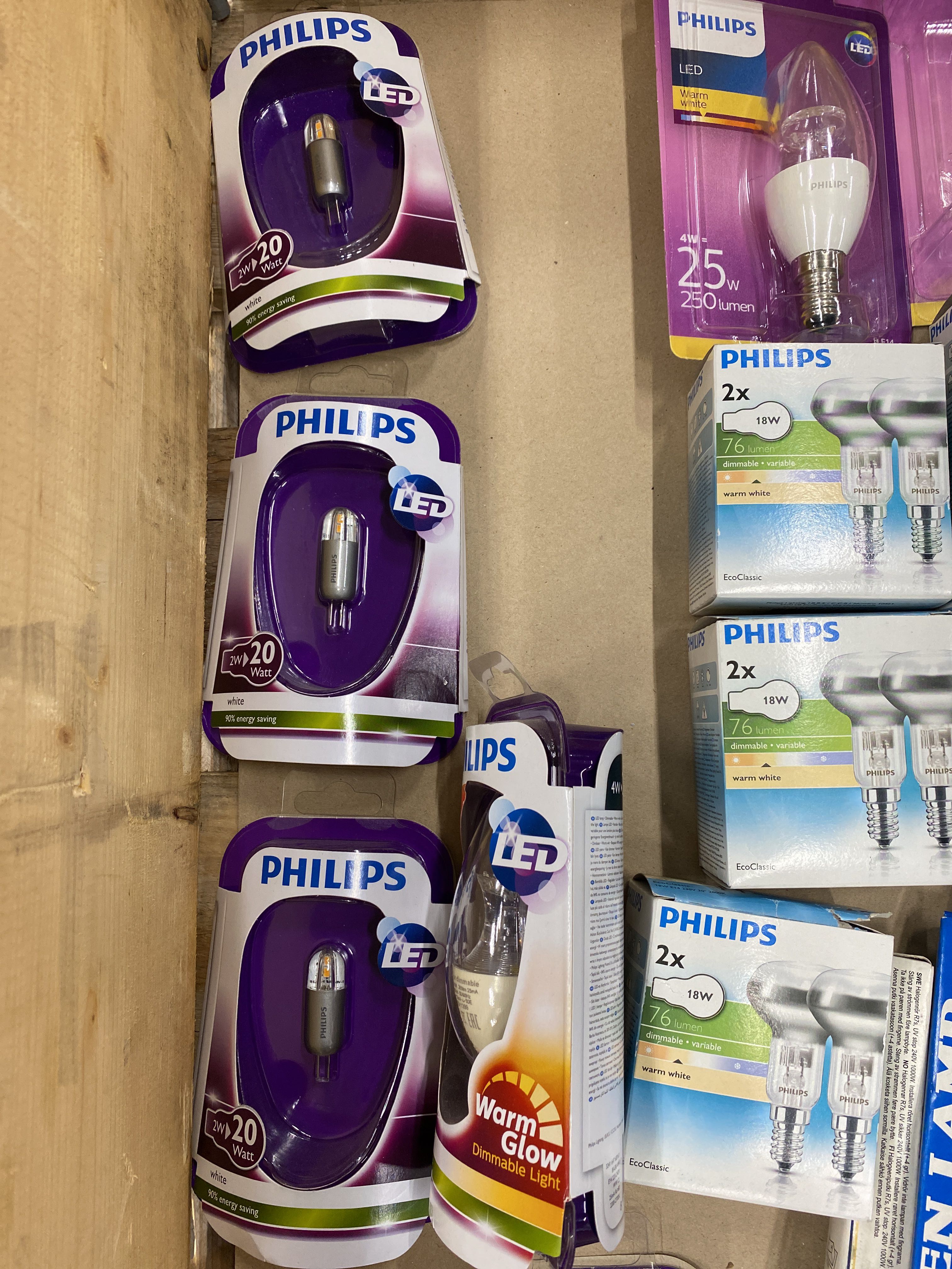 Assortment with light sources Philips - PS Auction - We value the ...
