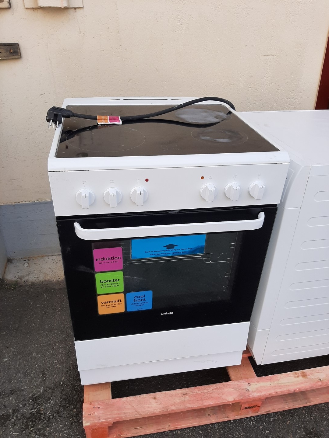 Electric cooker, Washer & Dryer Cylinda / Electrolux - PS Auction - We ...