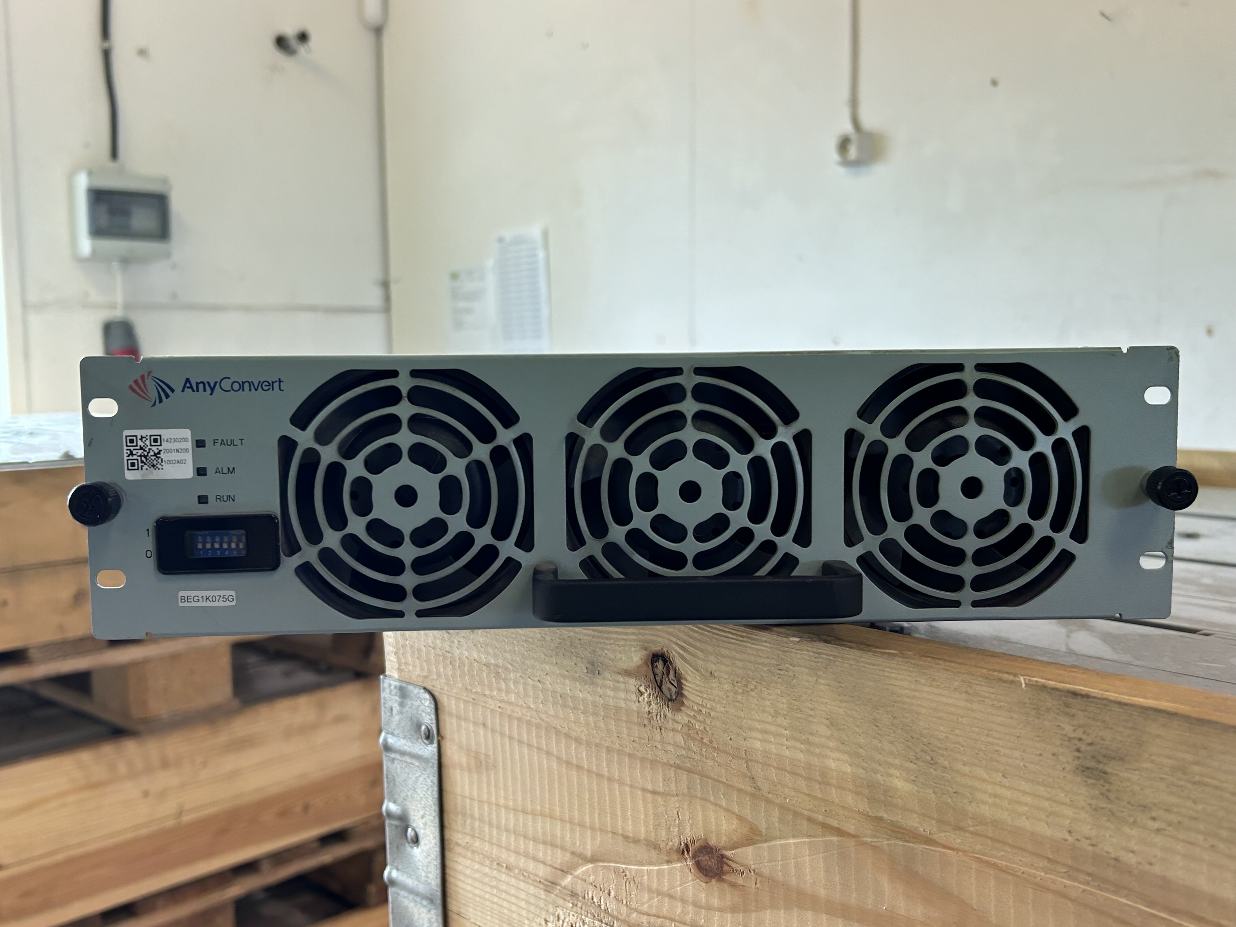 Energy storage system with inverter – YUASA SWL2500TFR & INFY Power ...