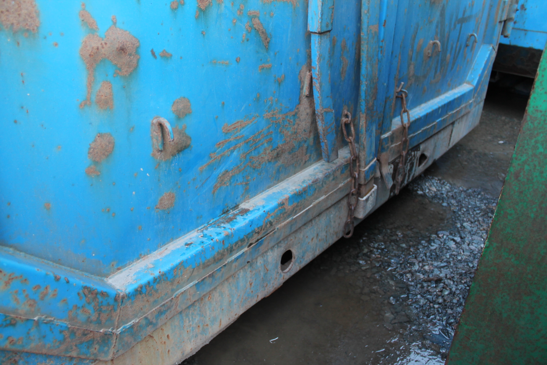 Container Lastväxlare öppen 20 kubik - Auktioner online - Nätauktioner ...