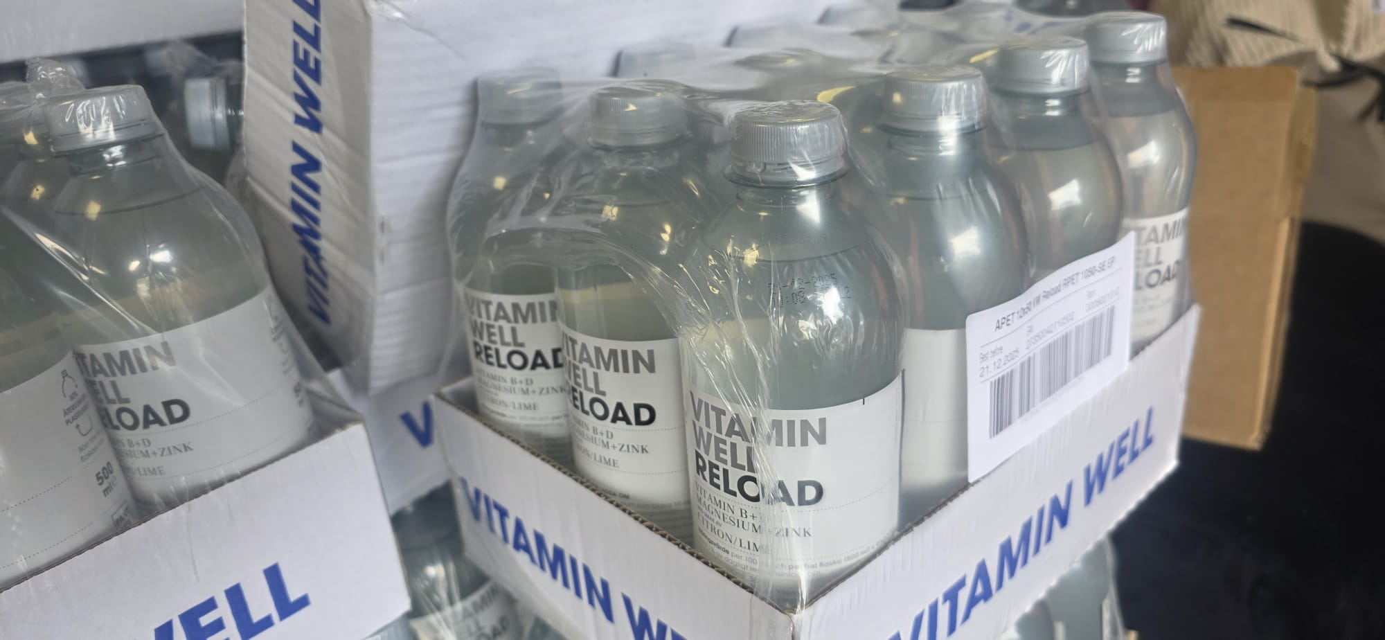 Helpall med Vitamin Well Reload, citron/lime, 1080 flaskor - Auktioner ...