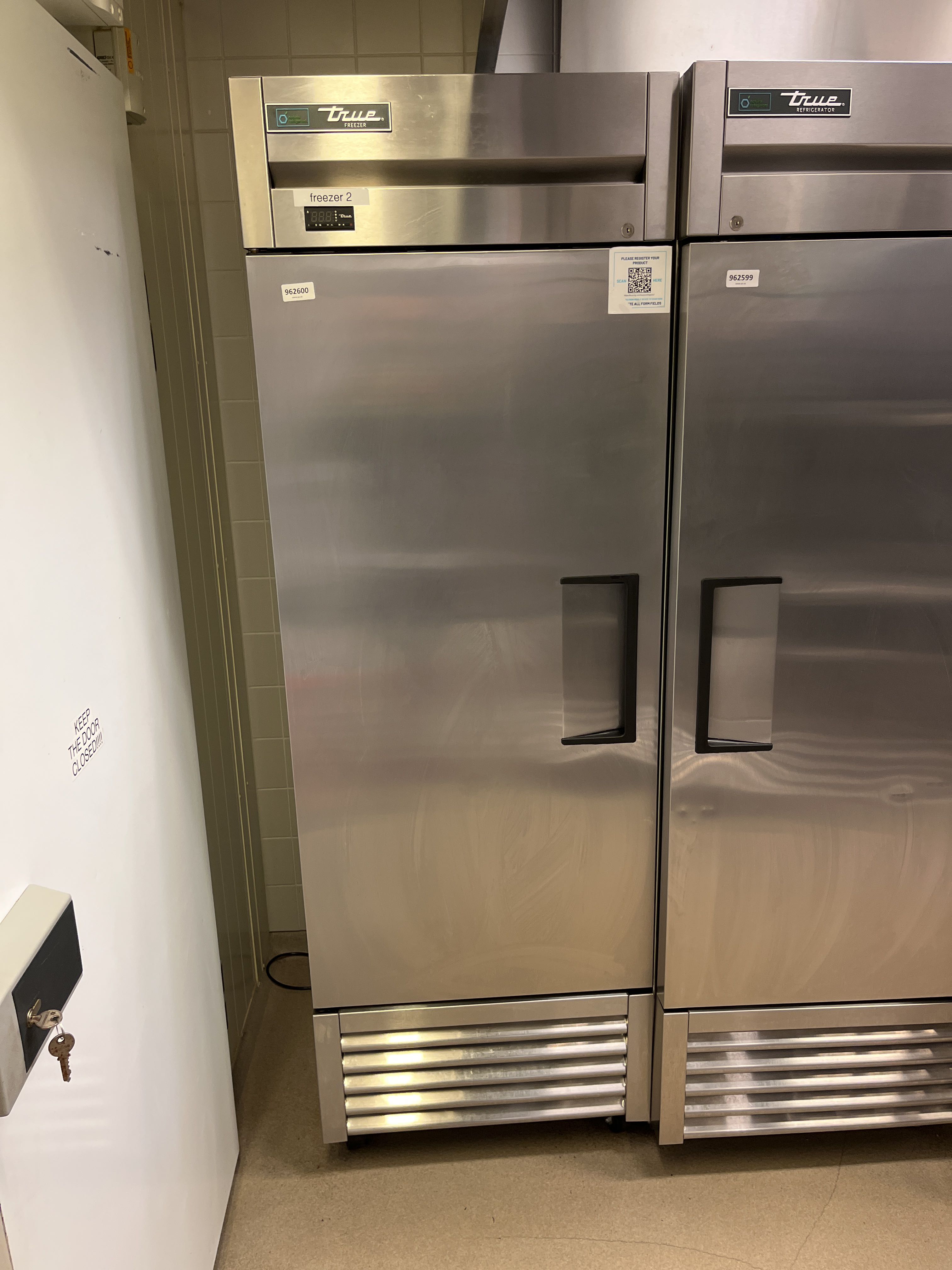 Freezer from True T-23F-HC - PS Auction - We value the future - Largest ...