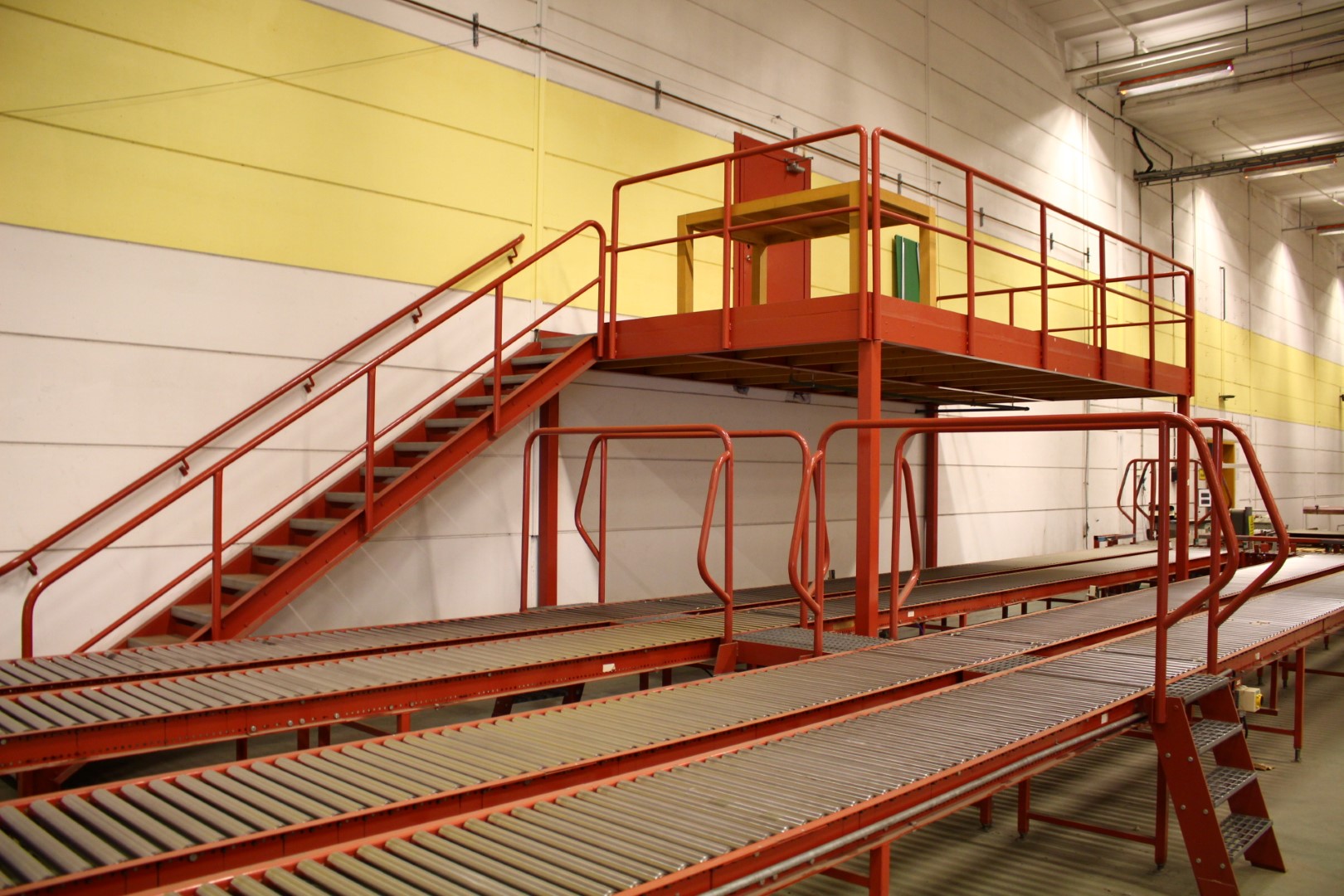 Balkong/entresolplan med trapp - PS Auction - We value the future ...