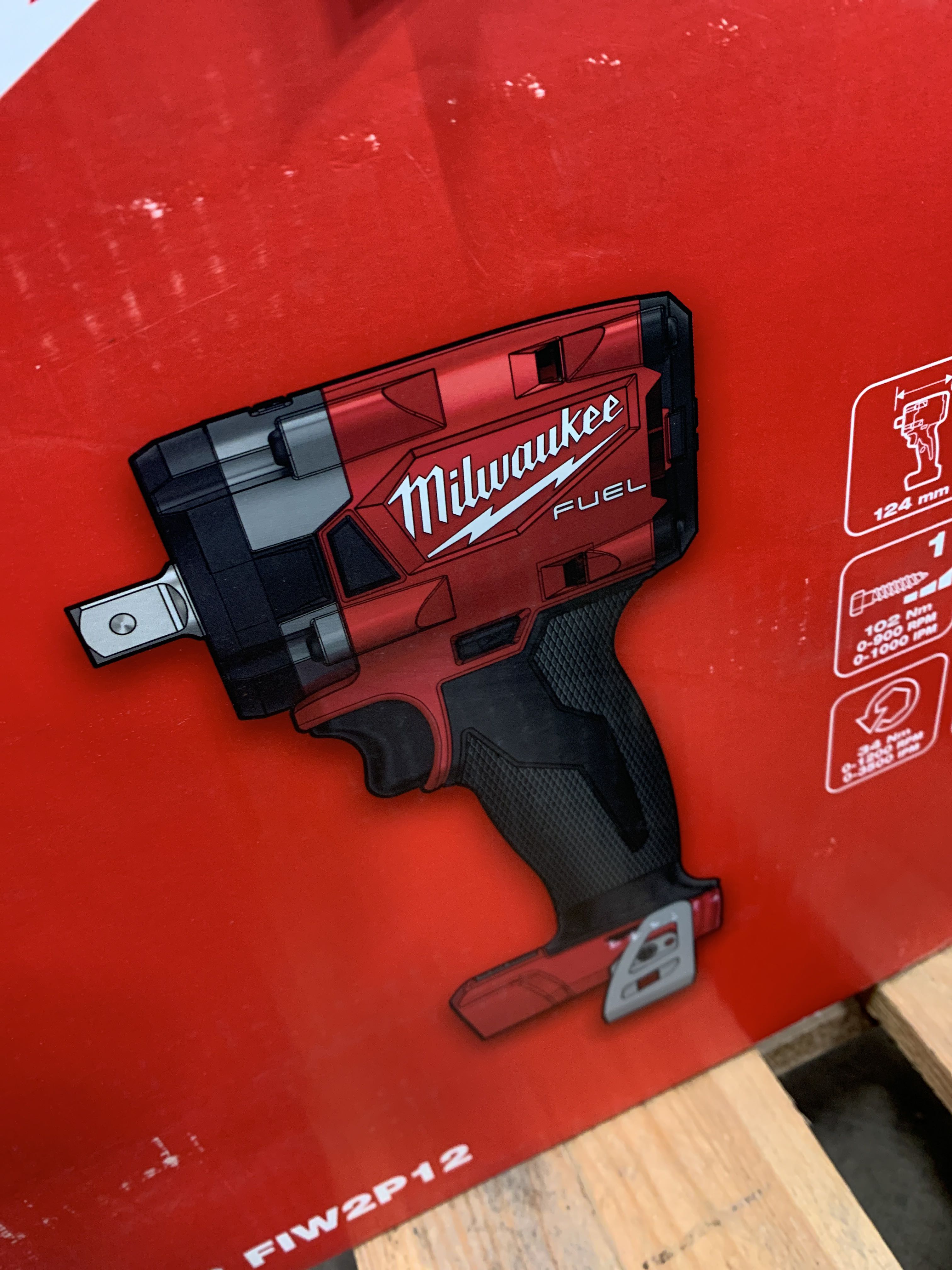 Nutrunner Milwaukee M18 FIW2P12-0X - PS Auction - We value the future ...