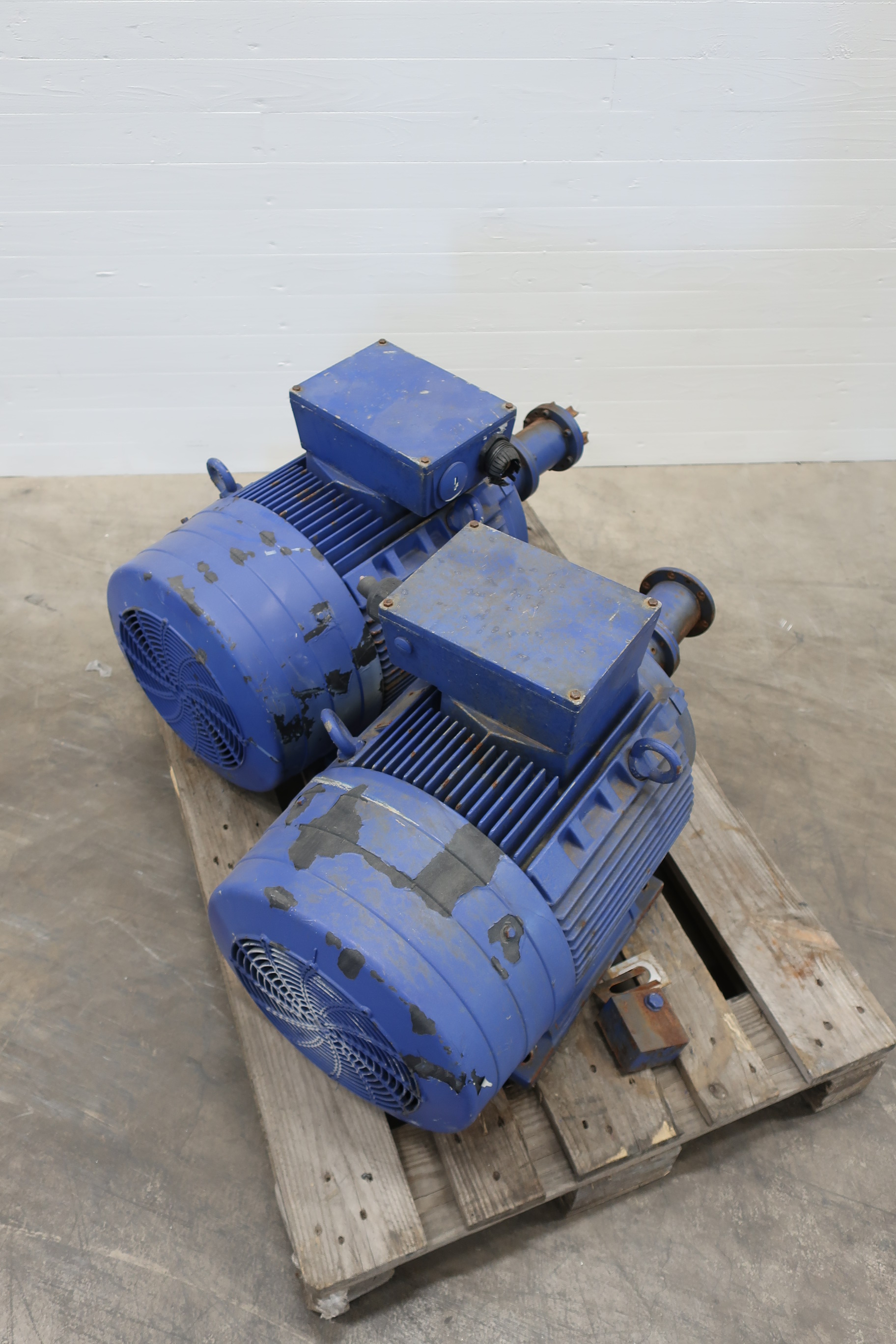 2 electric motors KSB 400V - PS Auction - We value the future - Largest ...