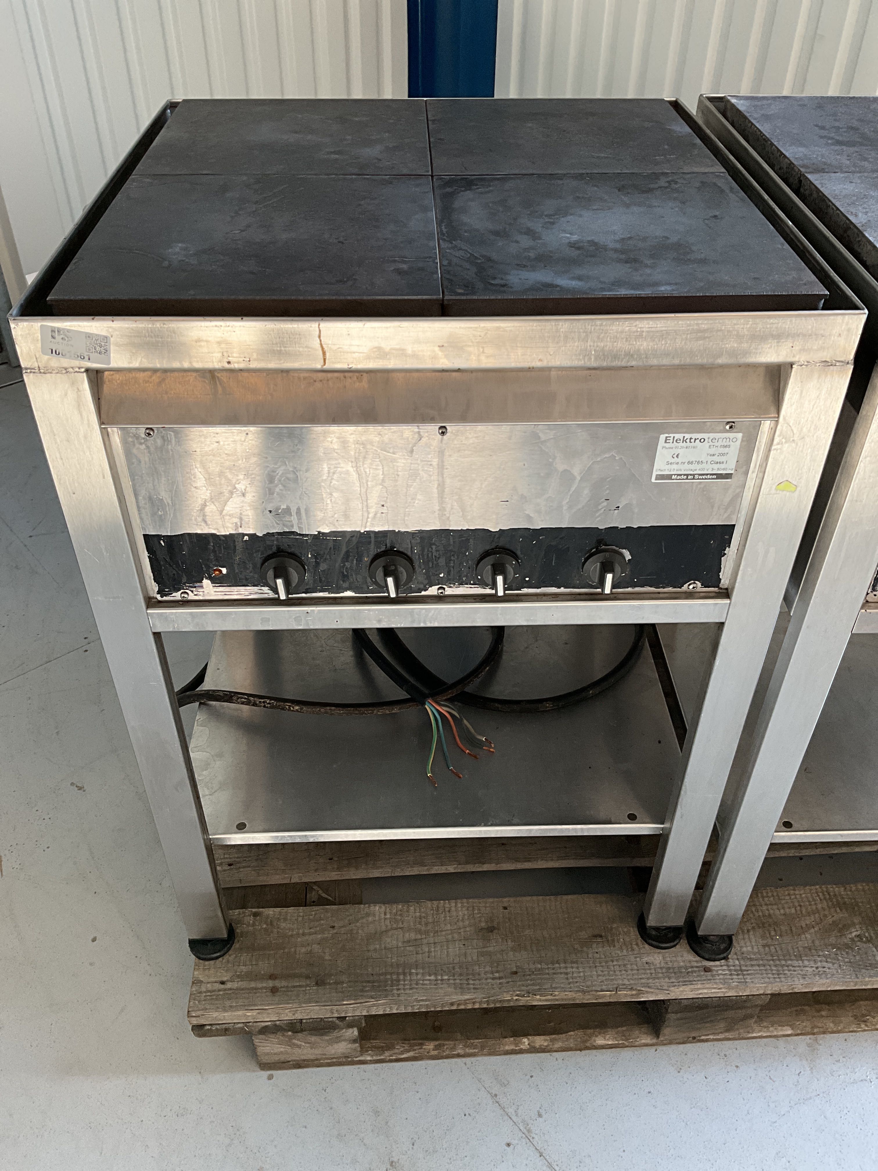 Stove with four plates Electro Termo - PS Auction - We value the future ...