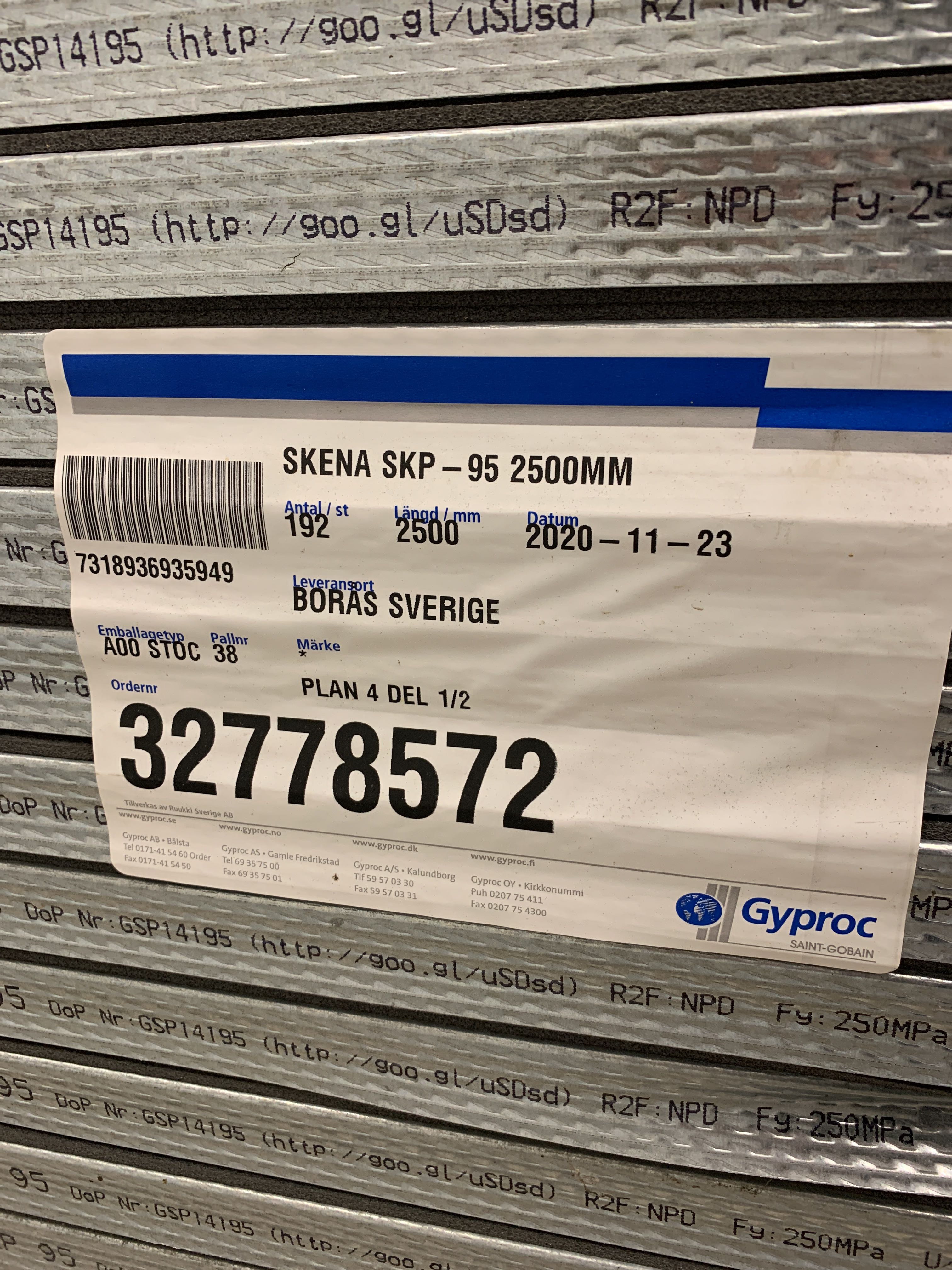 1250pcs Rails Skp 9530 Note 30mm High With Polyethylene Cloth 2500mm