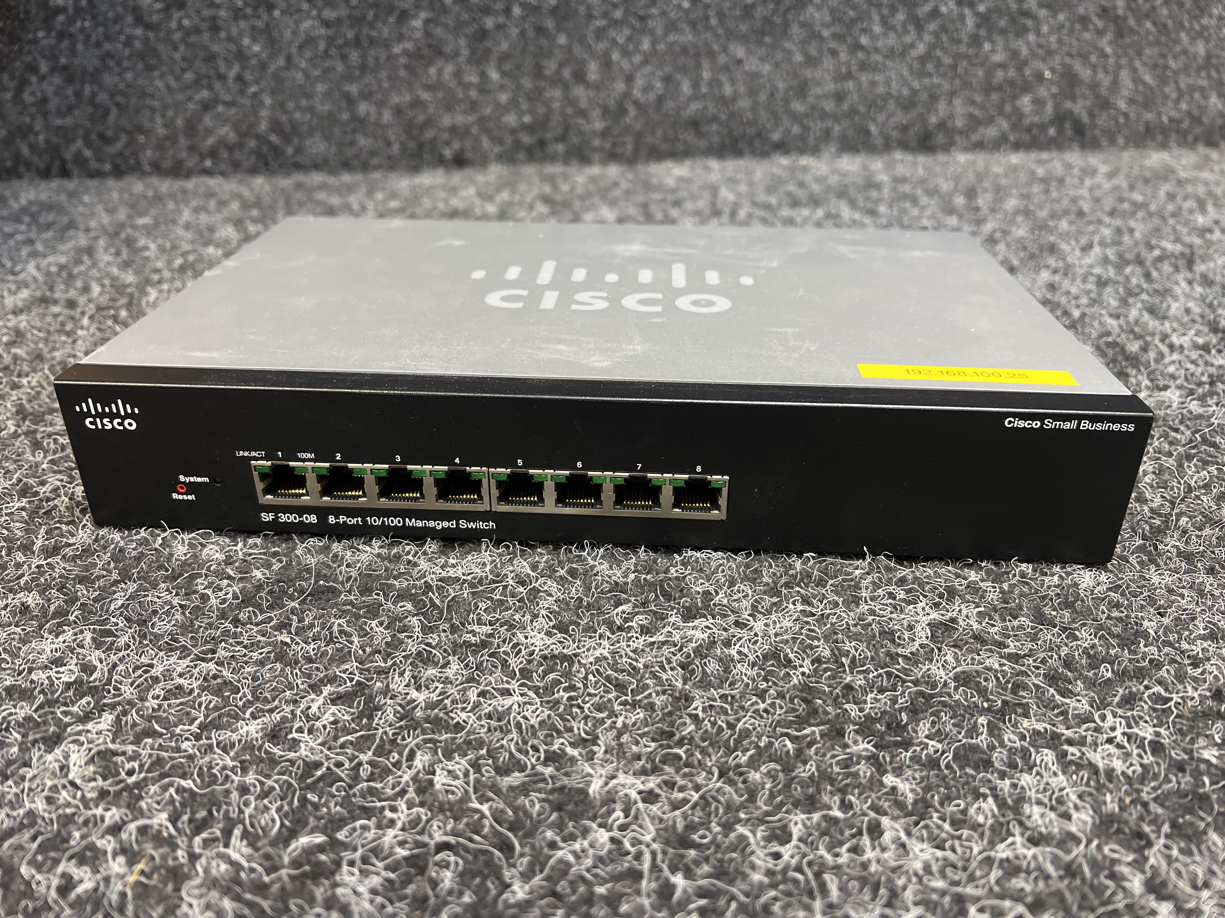 Switch Cisco Small Business SF - Auktioner online - Nätauktioner ...