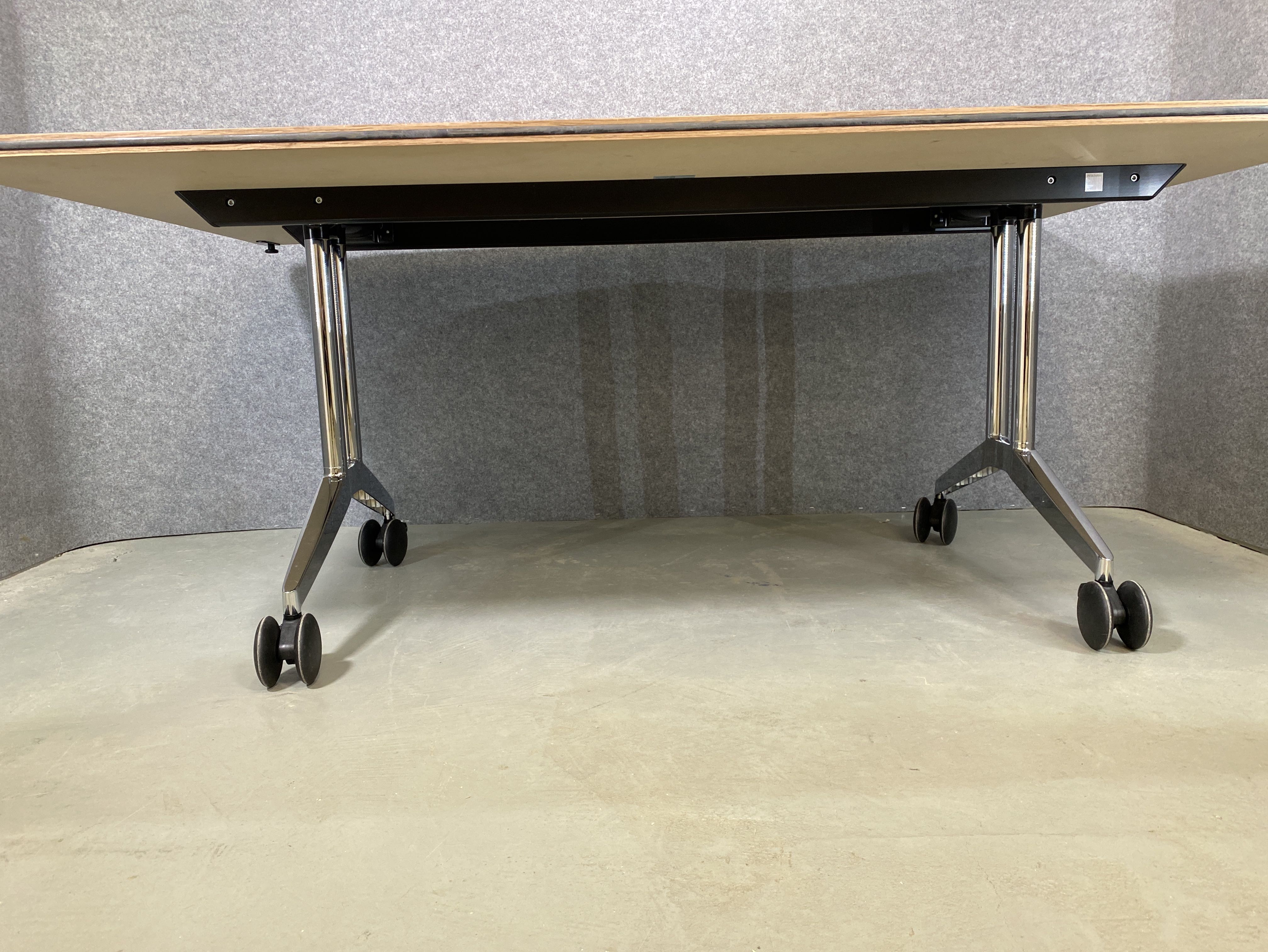 Conference / work table on wheels, Wilkhahn, Logon, 620/00 - PS Auction ...