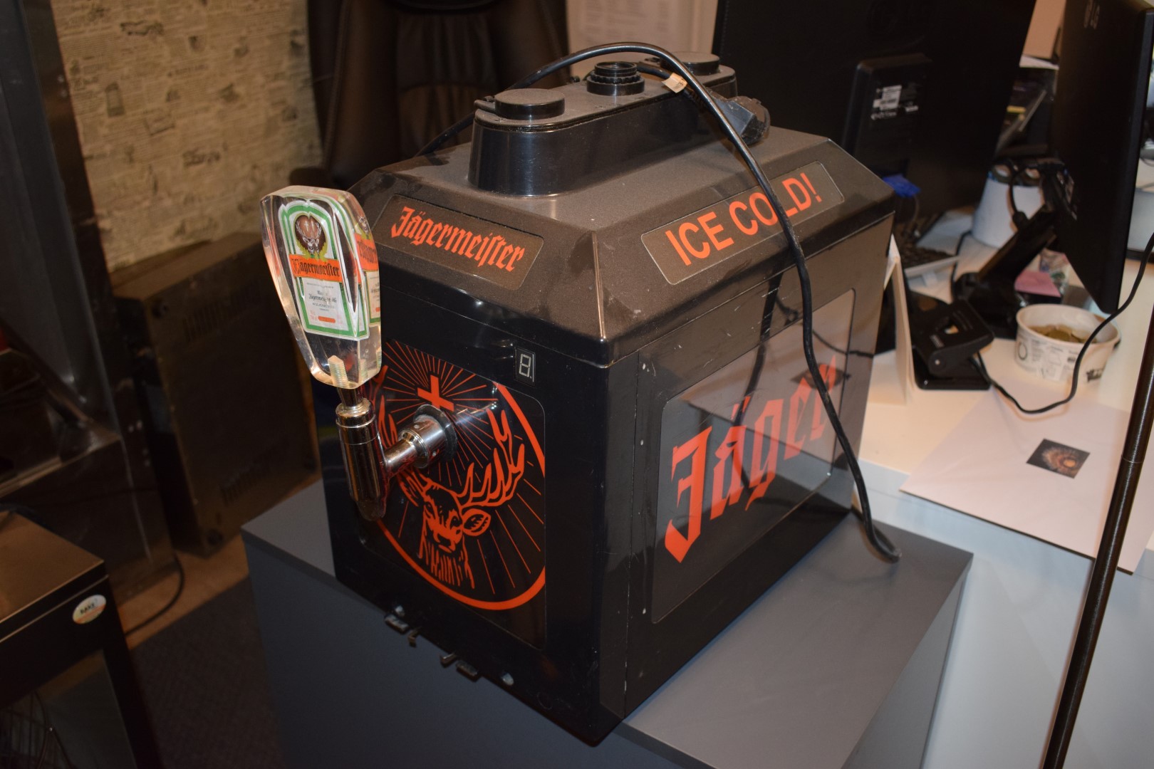 Jägermeister Shot Machine Model JEMEU - PS Auction - We value the ...