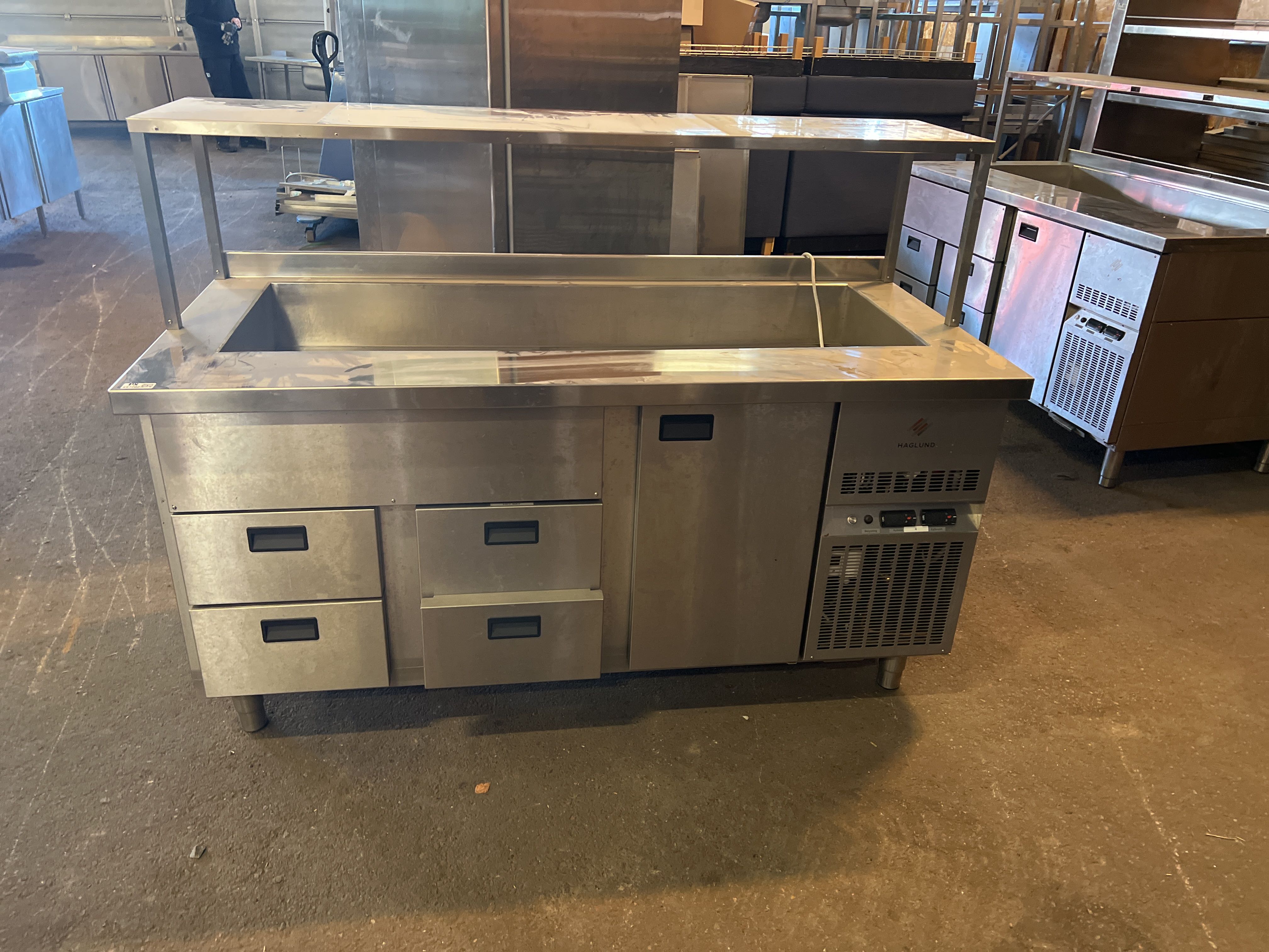 Haglund Cooler bench with well 170cm - PS Auction - We value the future ...