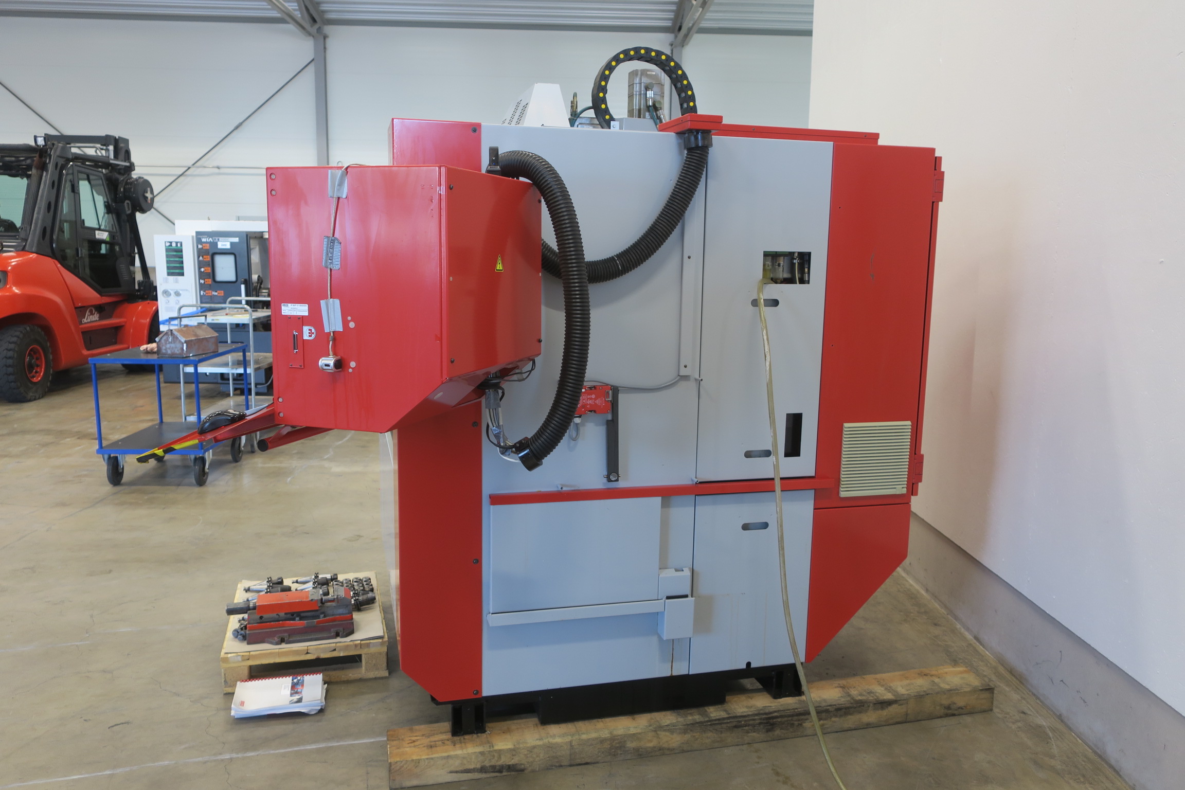 VMC Emco PC Mill 300 - PS Auction - We value the future - Largest in ...