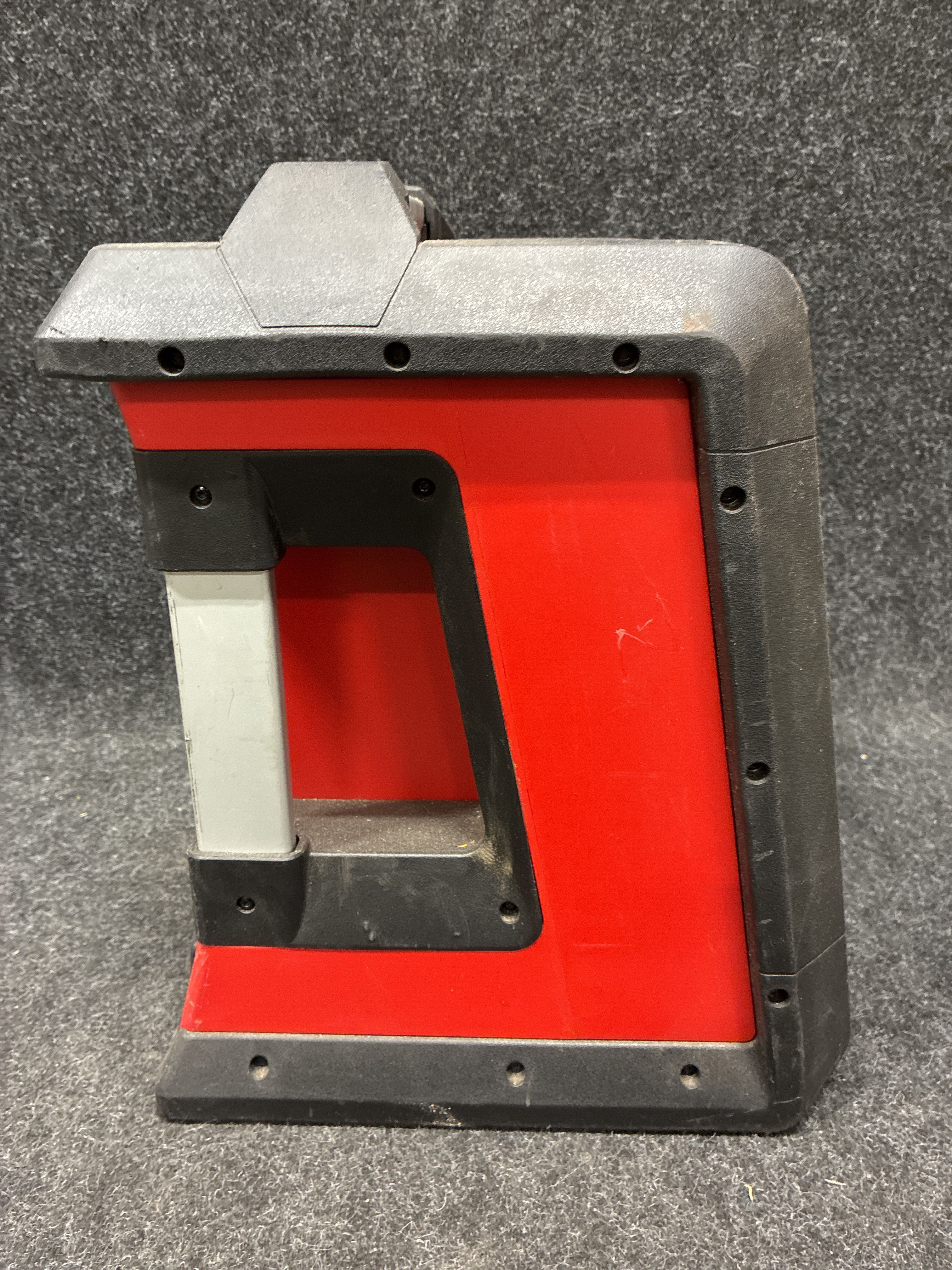Milwaukee M18 RC construction radio - PS Auction - We value the future ...
