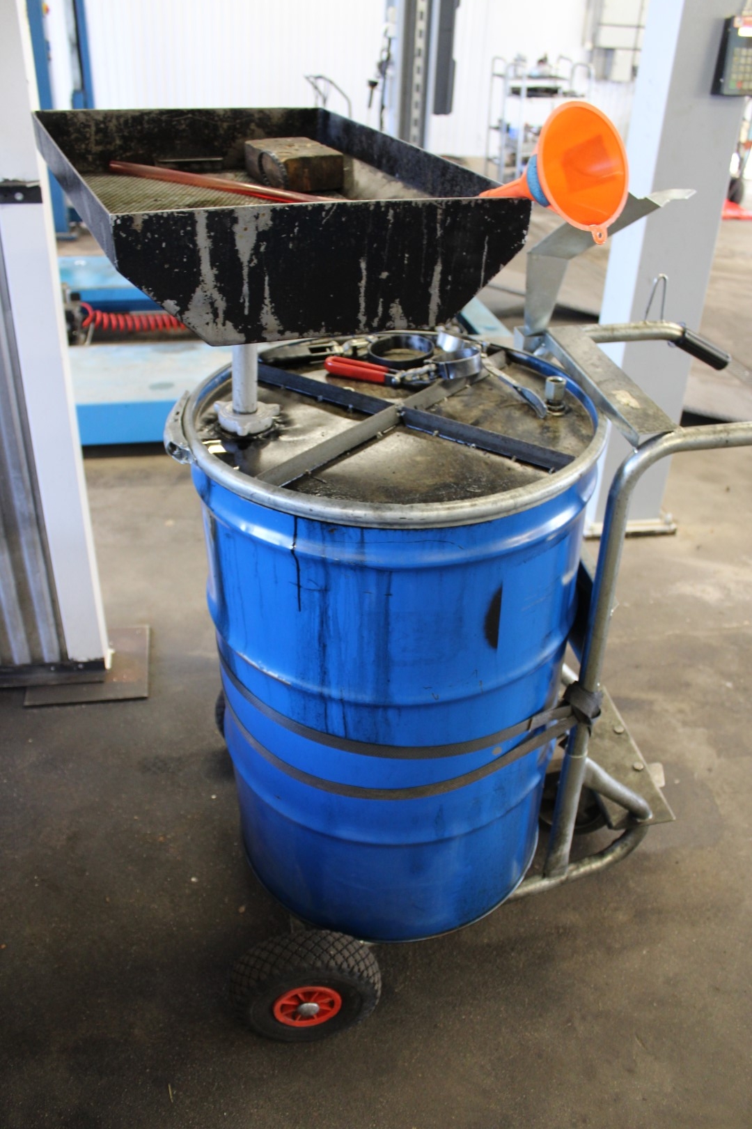 Waste Oil Wagon - PS Auction - We value the future - Largest in net ...
