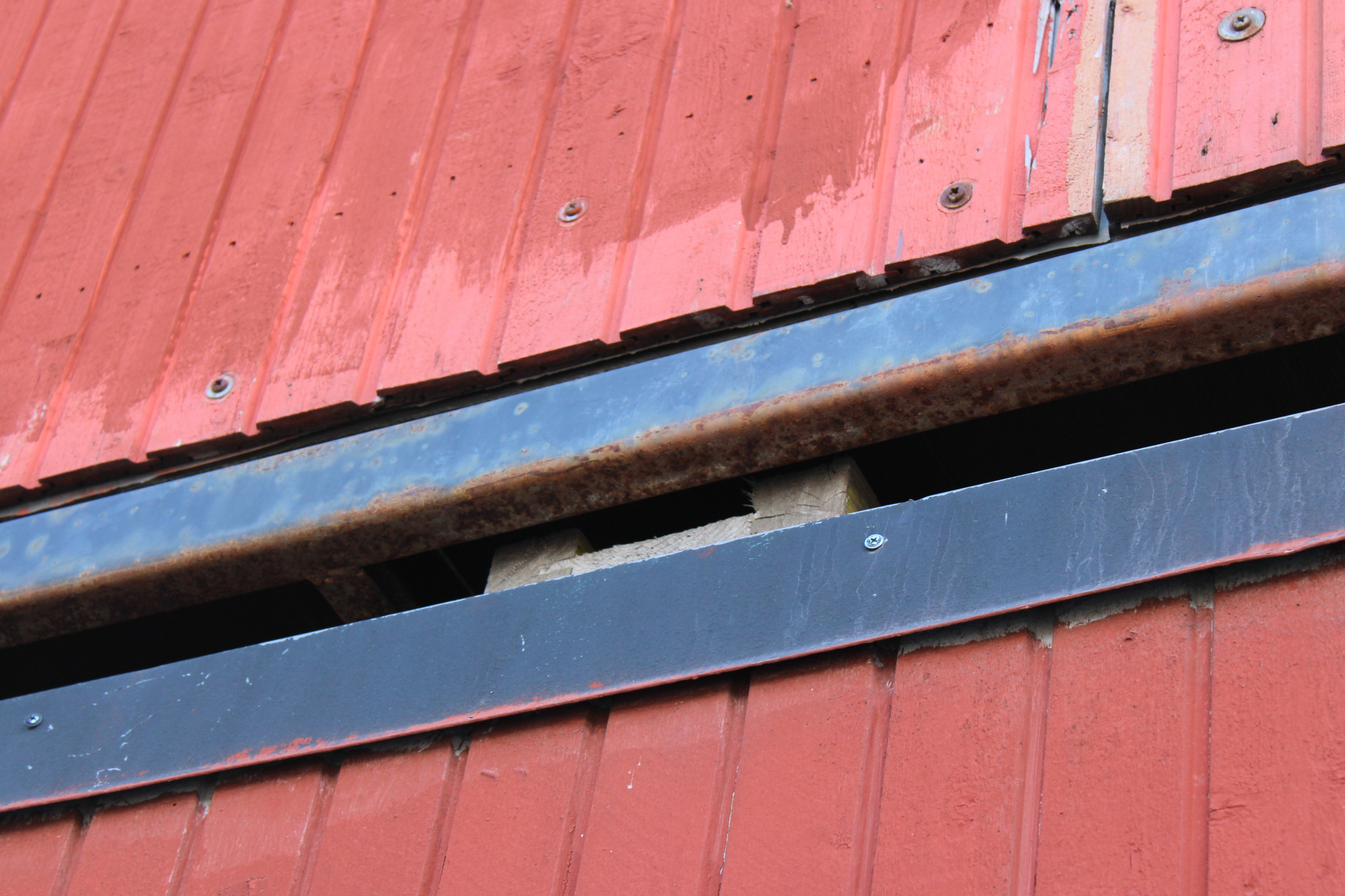 Work stall with content - PS Auction - We value the future - Largest in ...