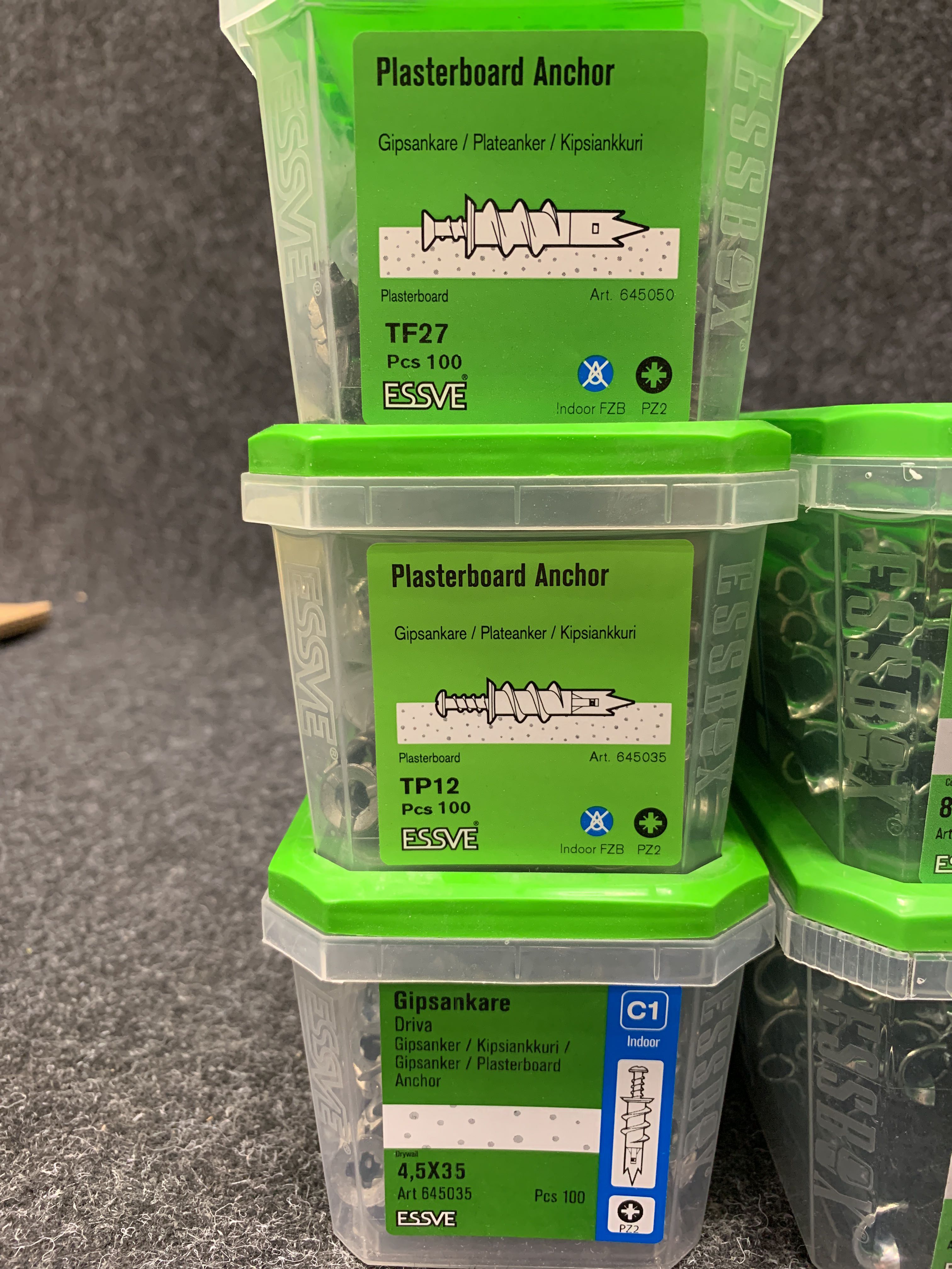 Drywall anchor, expander nail, skirting/plinth screw, concrete screw ...