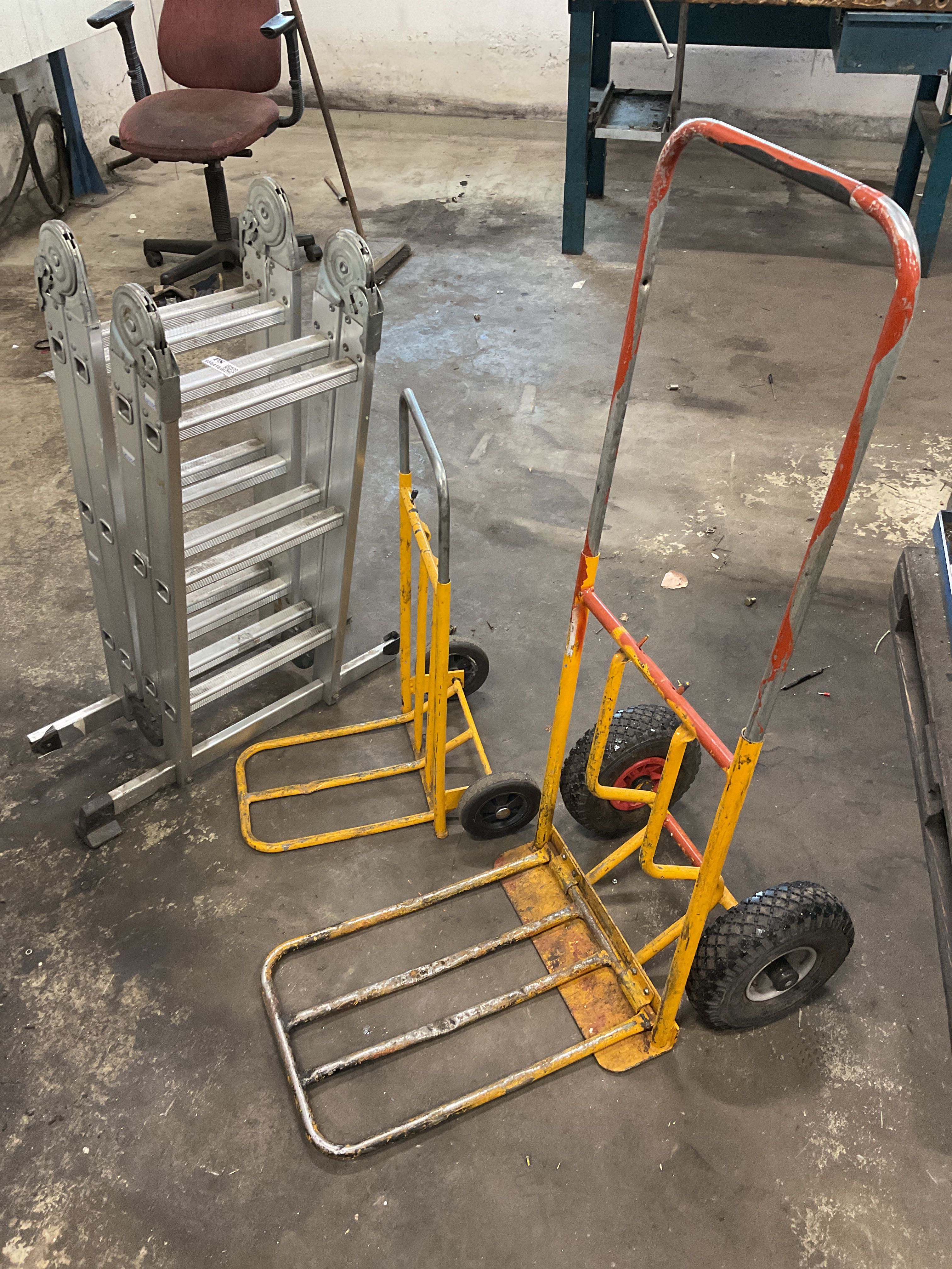 Carts and ladder - PS Auction - We value the future - Largest in net ...